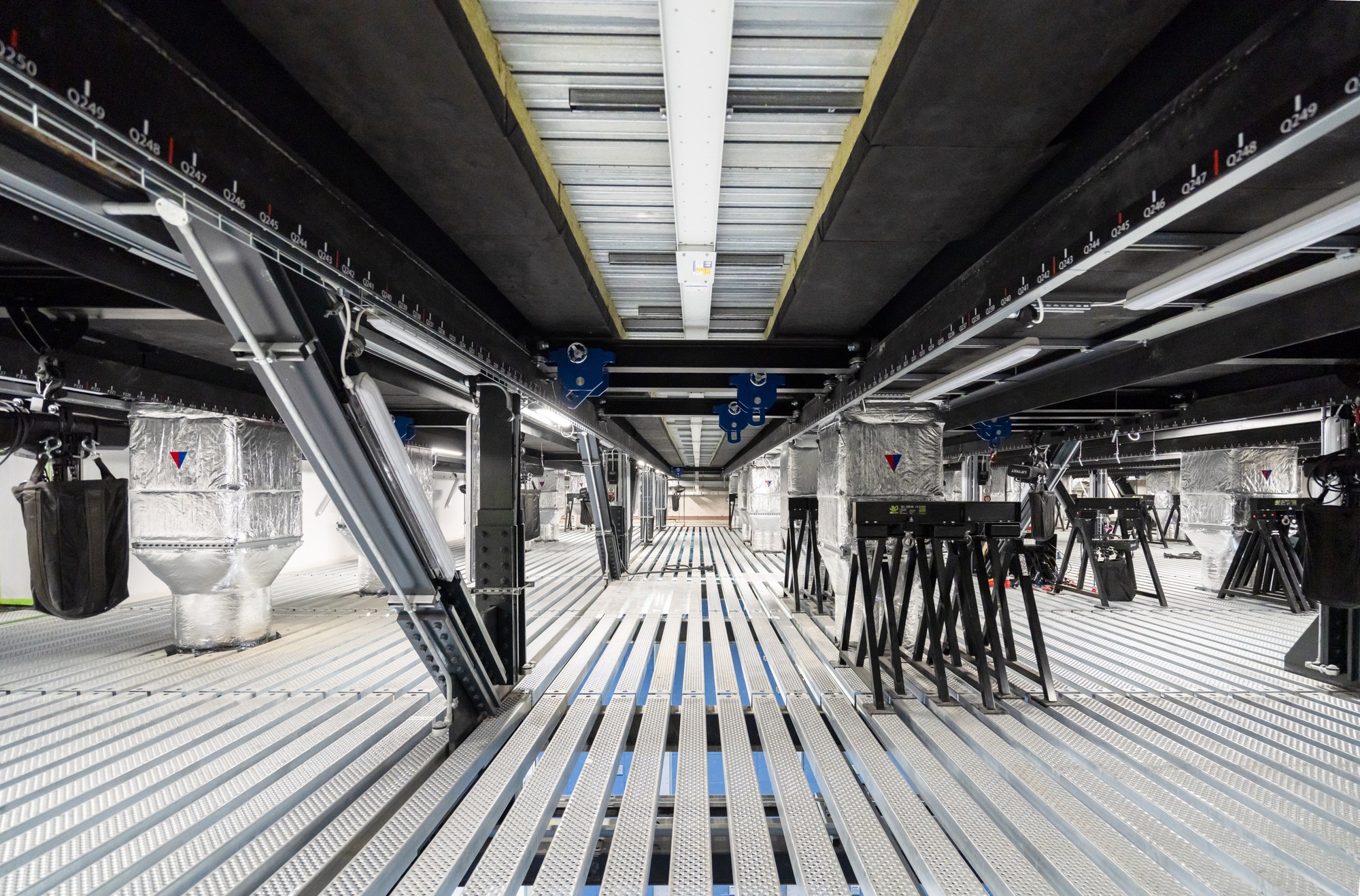 Gallery of Factory International Aviva Studios / OMA - 12