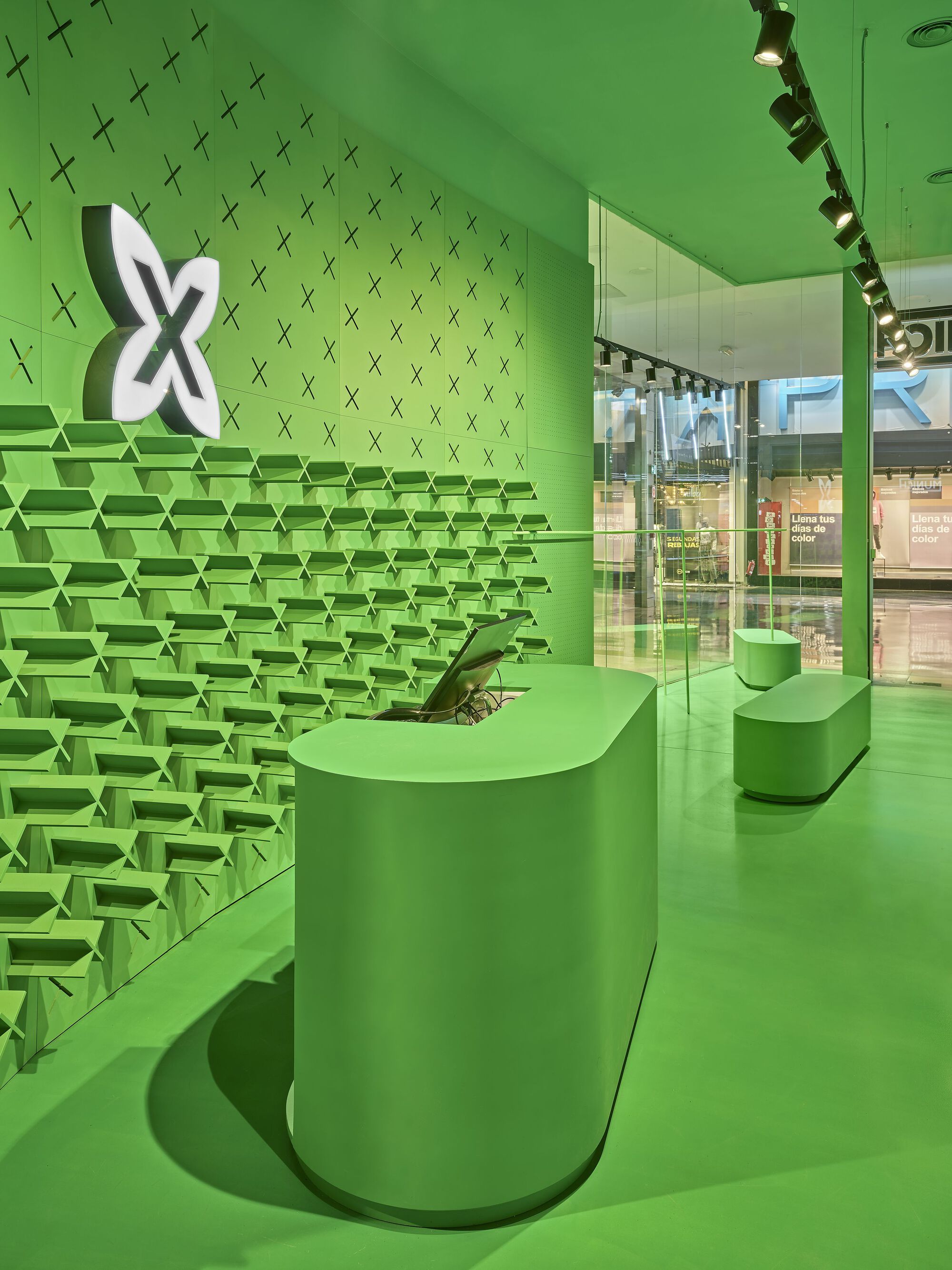 Galería de CHROMA / Studio Animal - 7