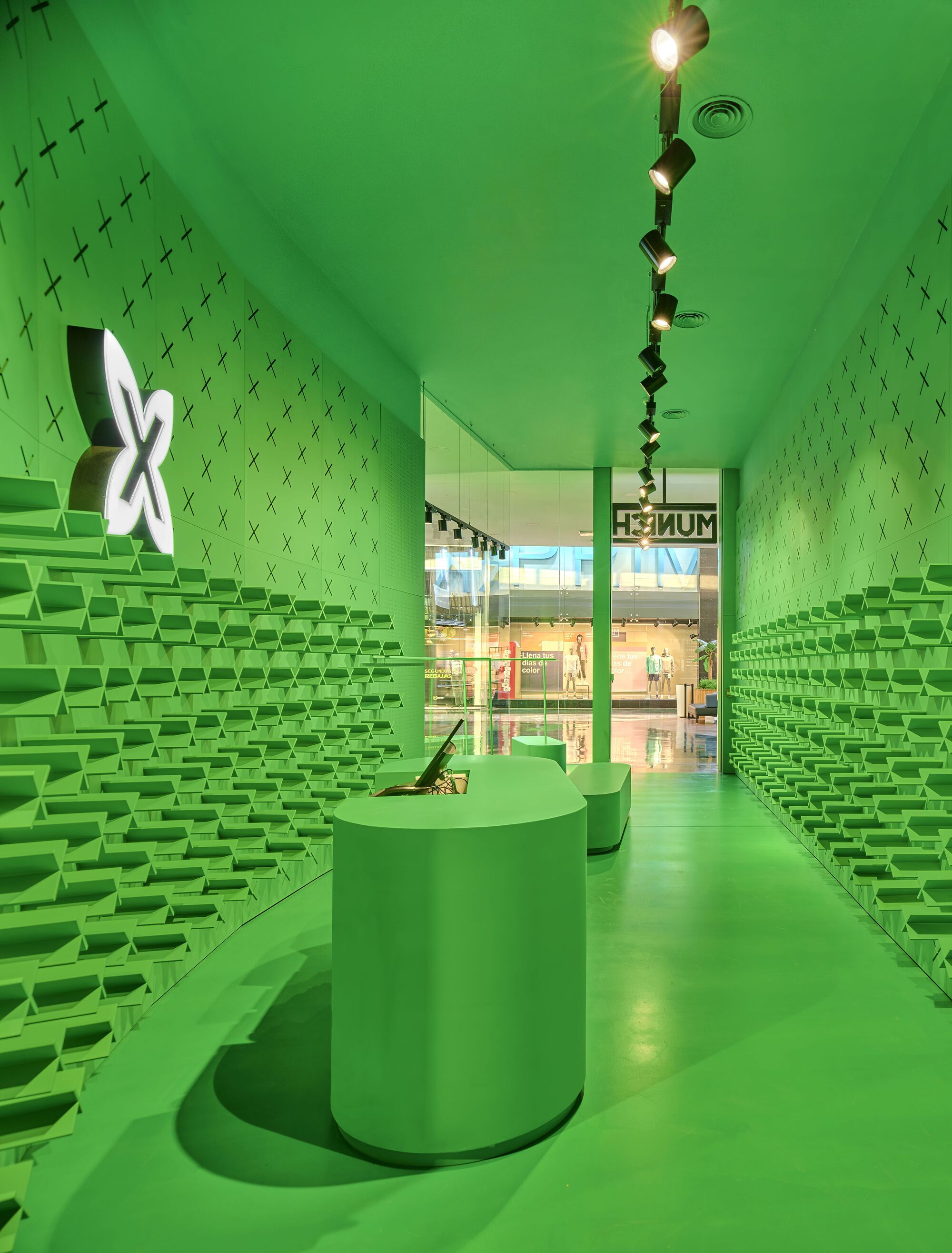 Galería de CHROMA / Studio Animal - 6