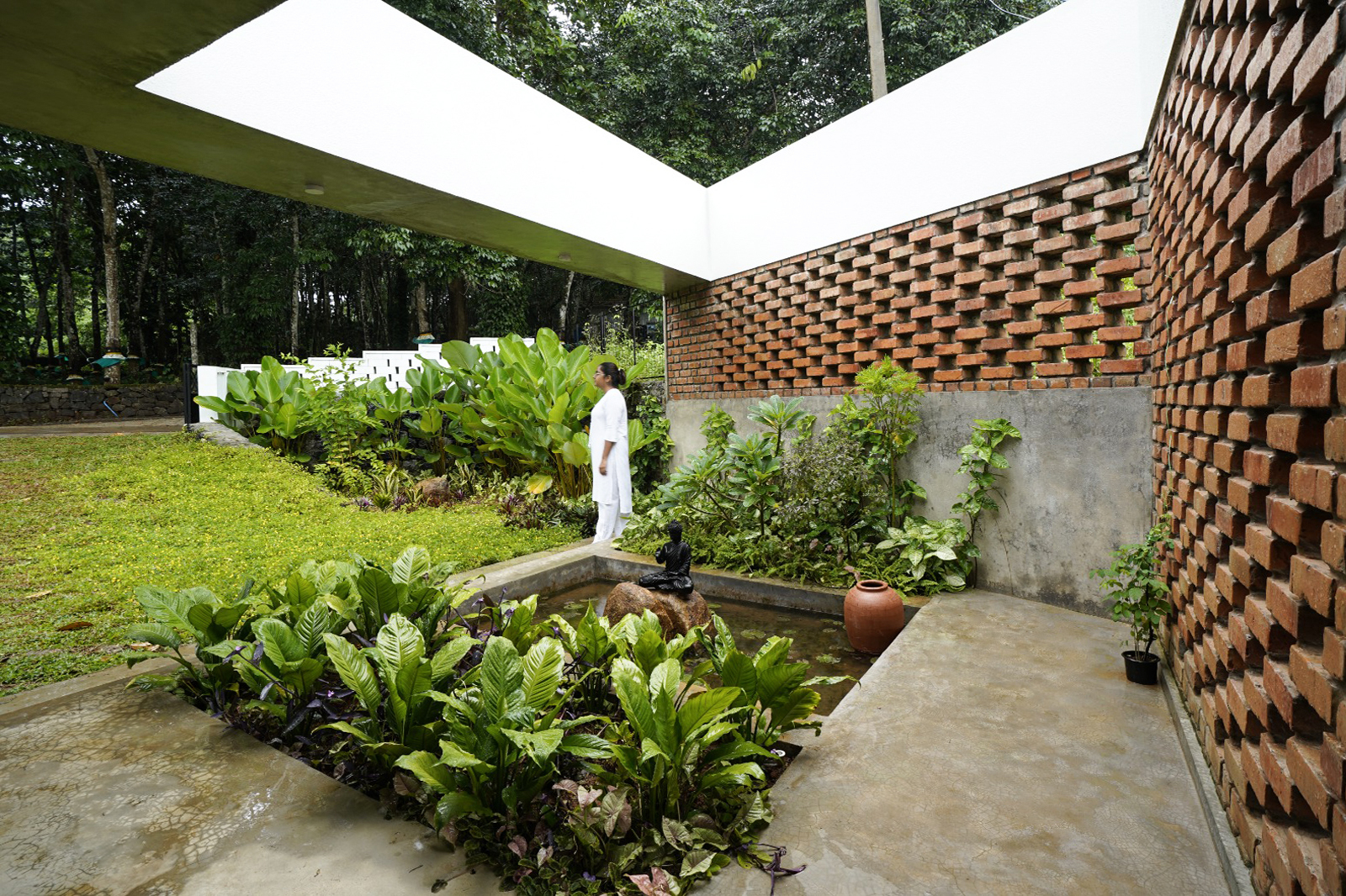 Galeria de Casa Folha de Louro / Project 51 A (h) - 9