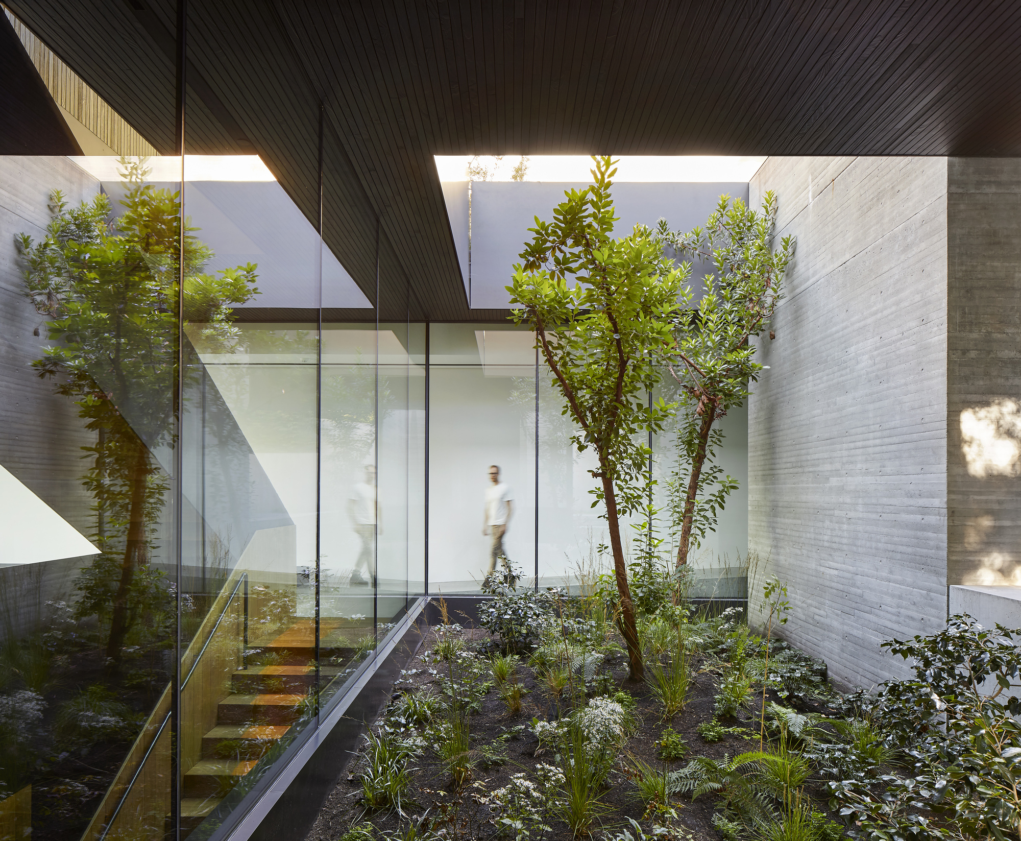Gallery of Liminal House / Mcleod Bovell Modern Houses - 27