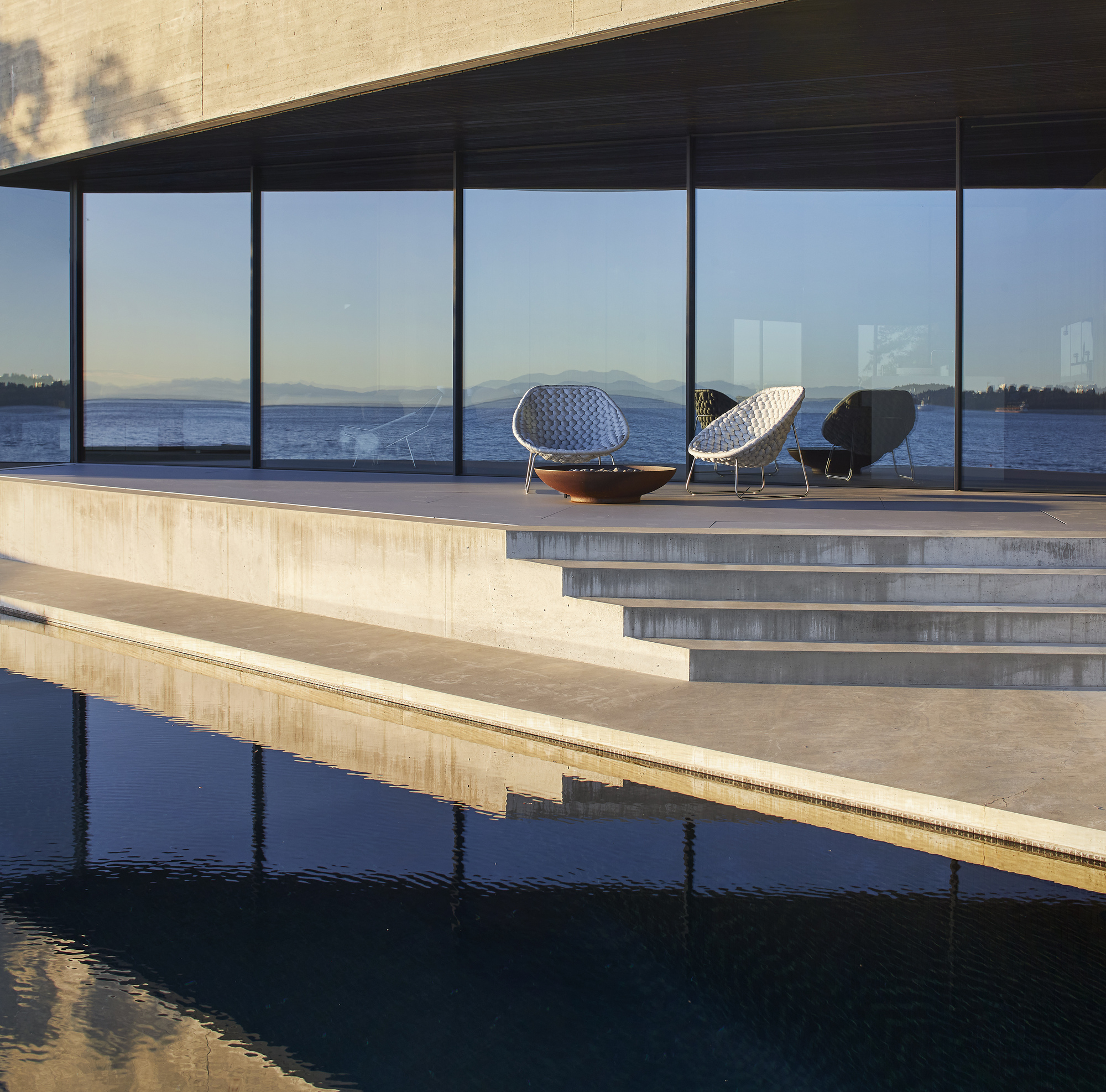 Gallery of Liminal House / Mcleod Bovell Modern Houses - 16