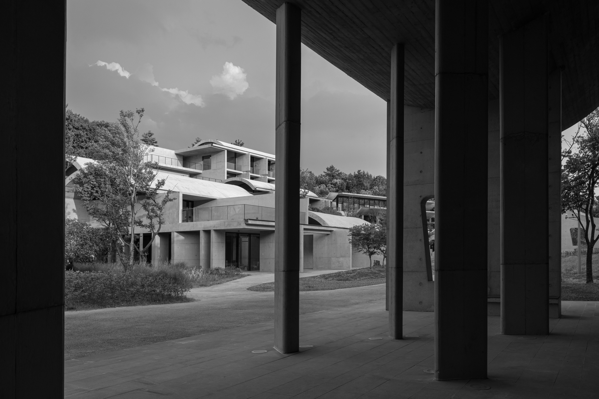 Galeria de Sede da Conferência Internacional de Zijing / Studio Zhu-Pei ...