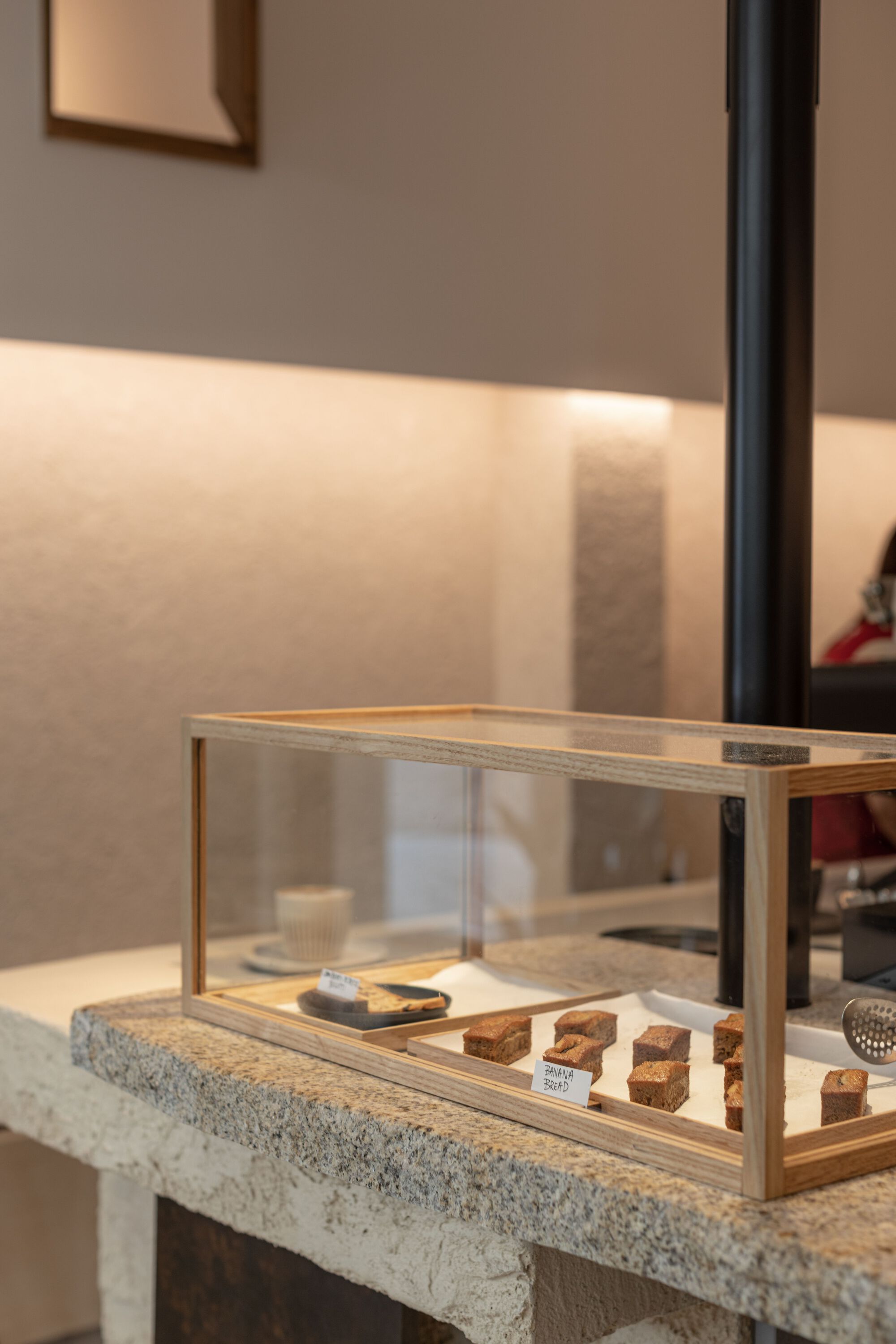 Gallery of Anagram Coffee / Tristan & Ju - 22