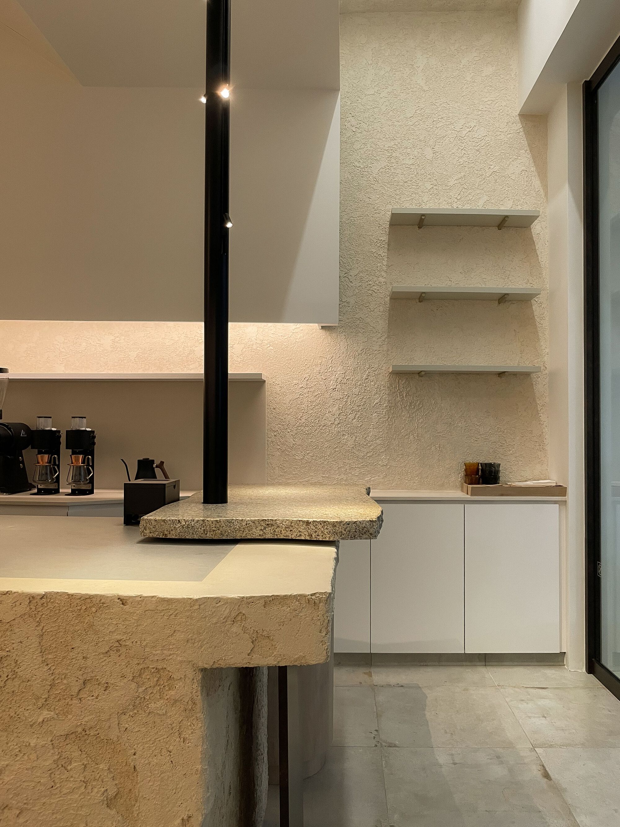 Gallery of Anagram Coffee / Tristan & Ju - 14