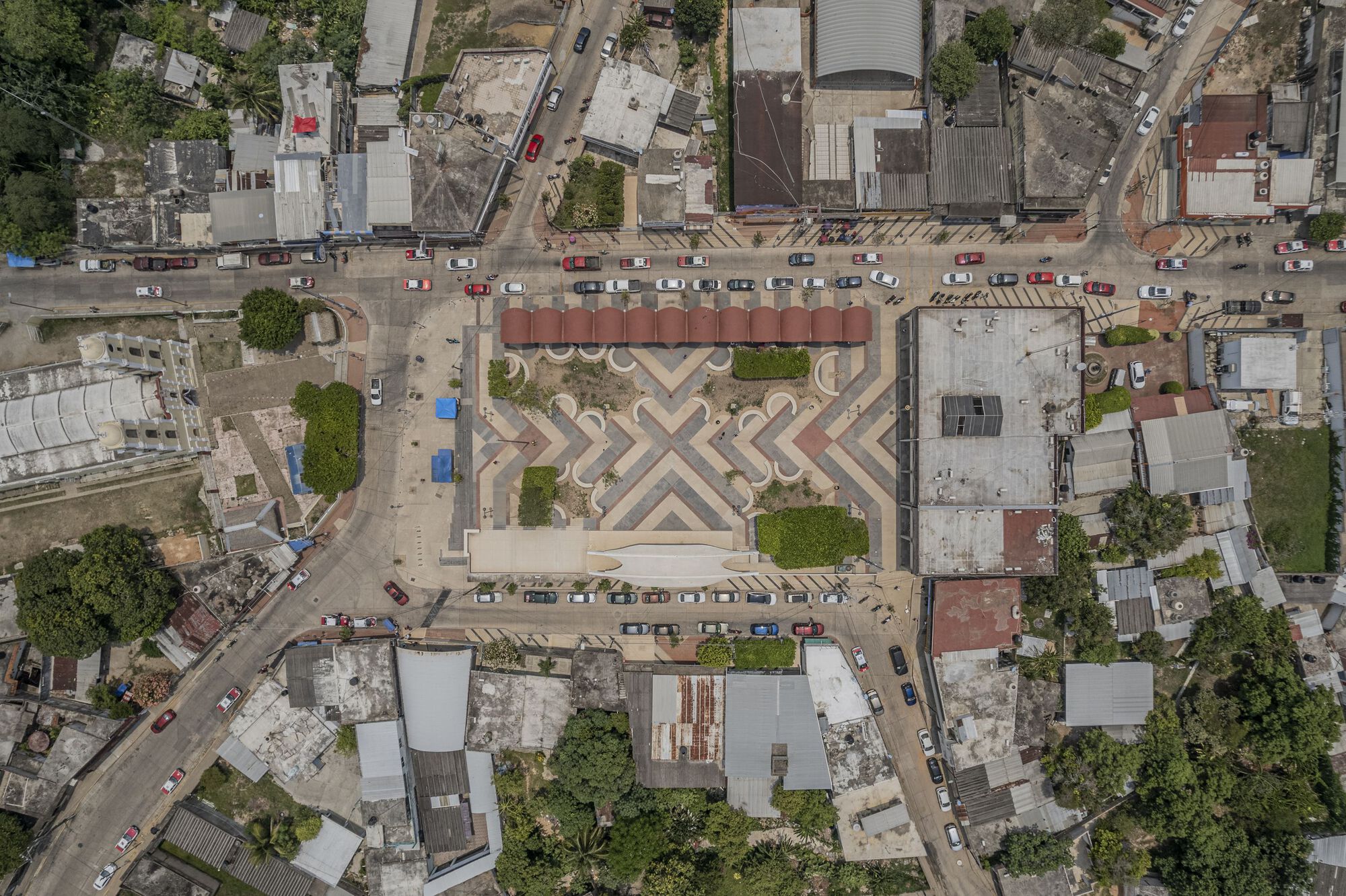 Gallery of Cosoleacaque Main Plaza / Colectivo MX + Gabriel Konzevik ...