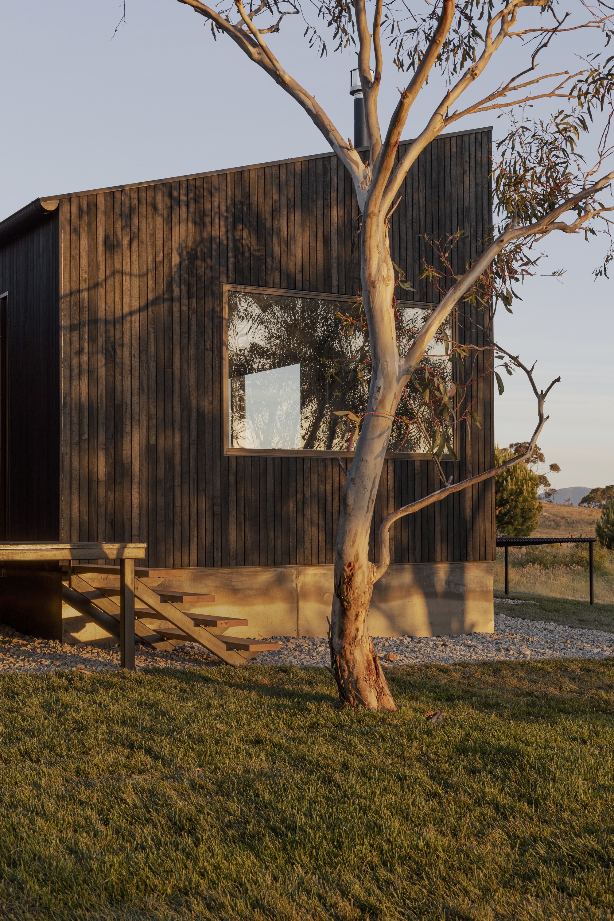 Gallery of Common Kosci House / Alan Powell Studio - 14