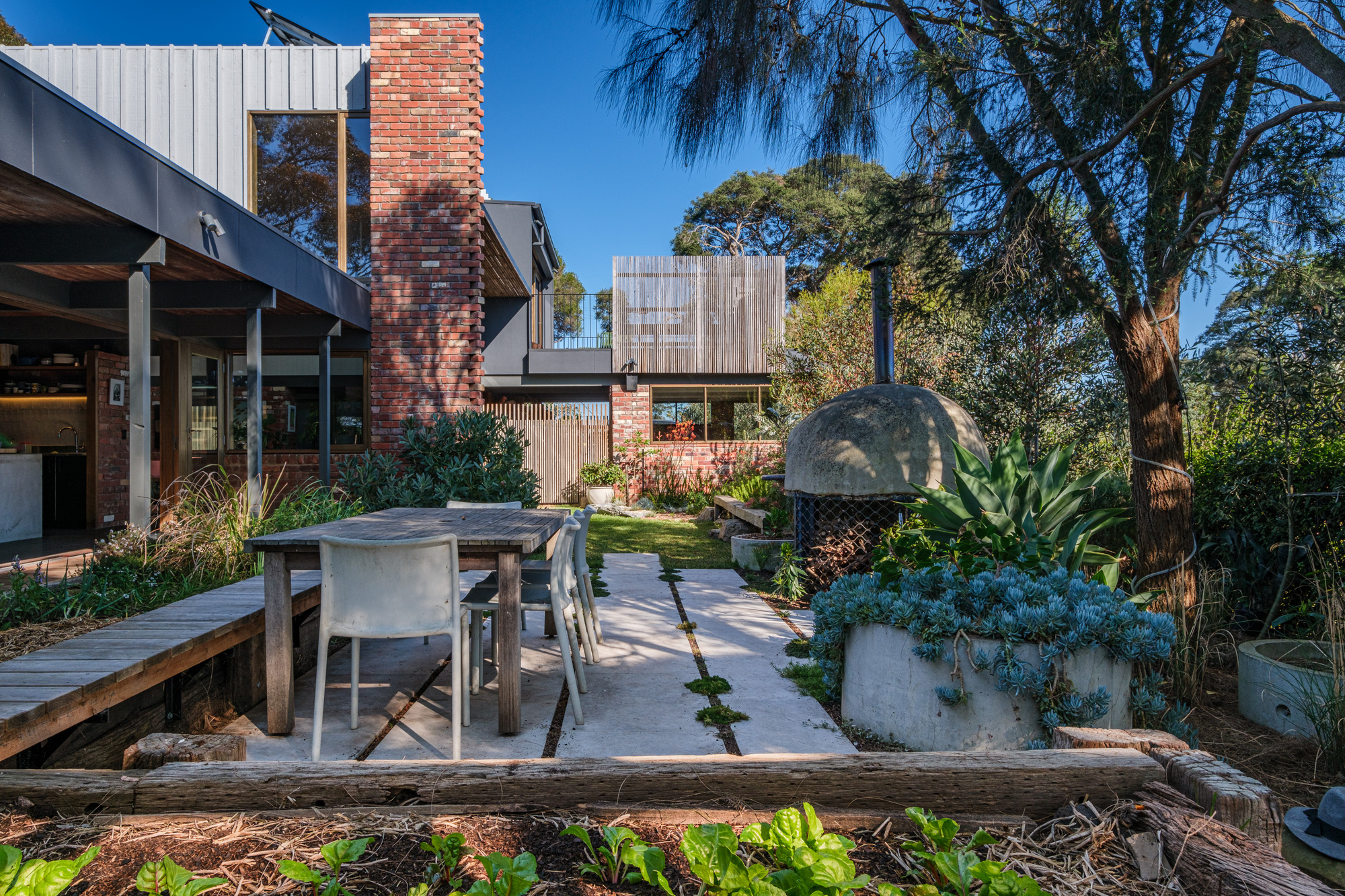 Gallery of Upcycled House / Freehand Projects - 2