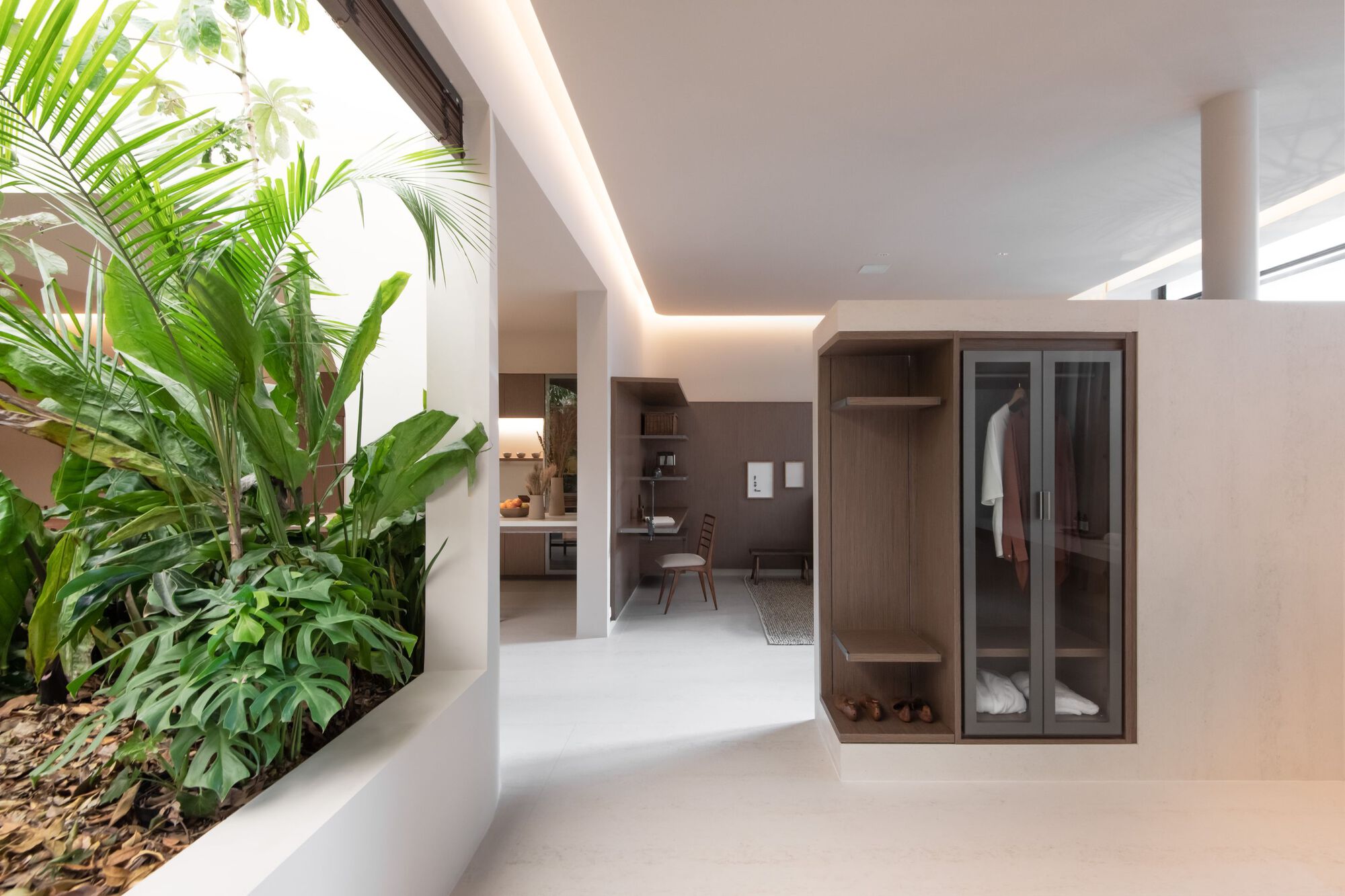 Gallery of Embaúba House / Lucas Takaoka - 10