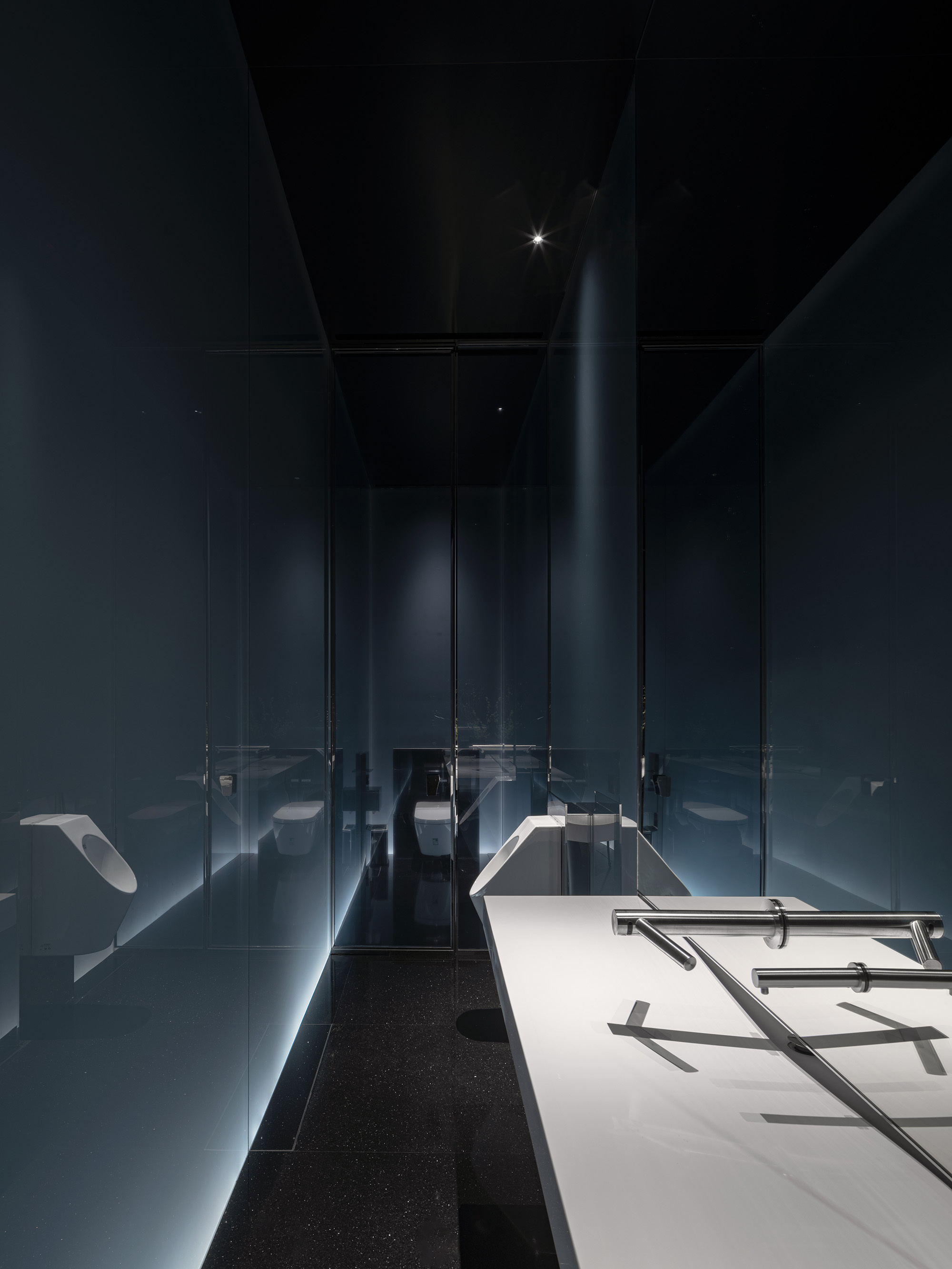 Gallery of FUTURE CITY Exhibition Center / Various Associates - 42