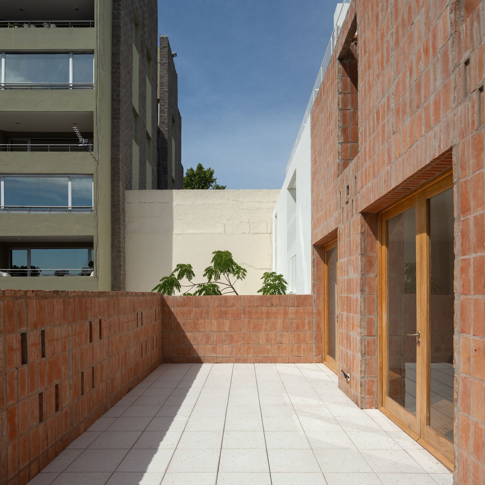 Galería de 3 y 4 casas Maure / Ignacio Szulman arquitecto - 17