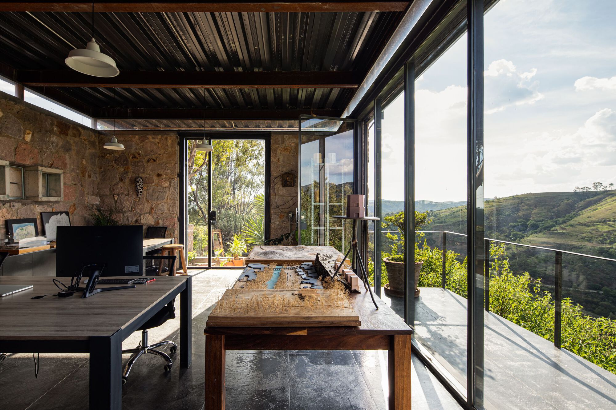 Gallery of 3 ME Workshop / 3 ME Arquitectura - 4