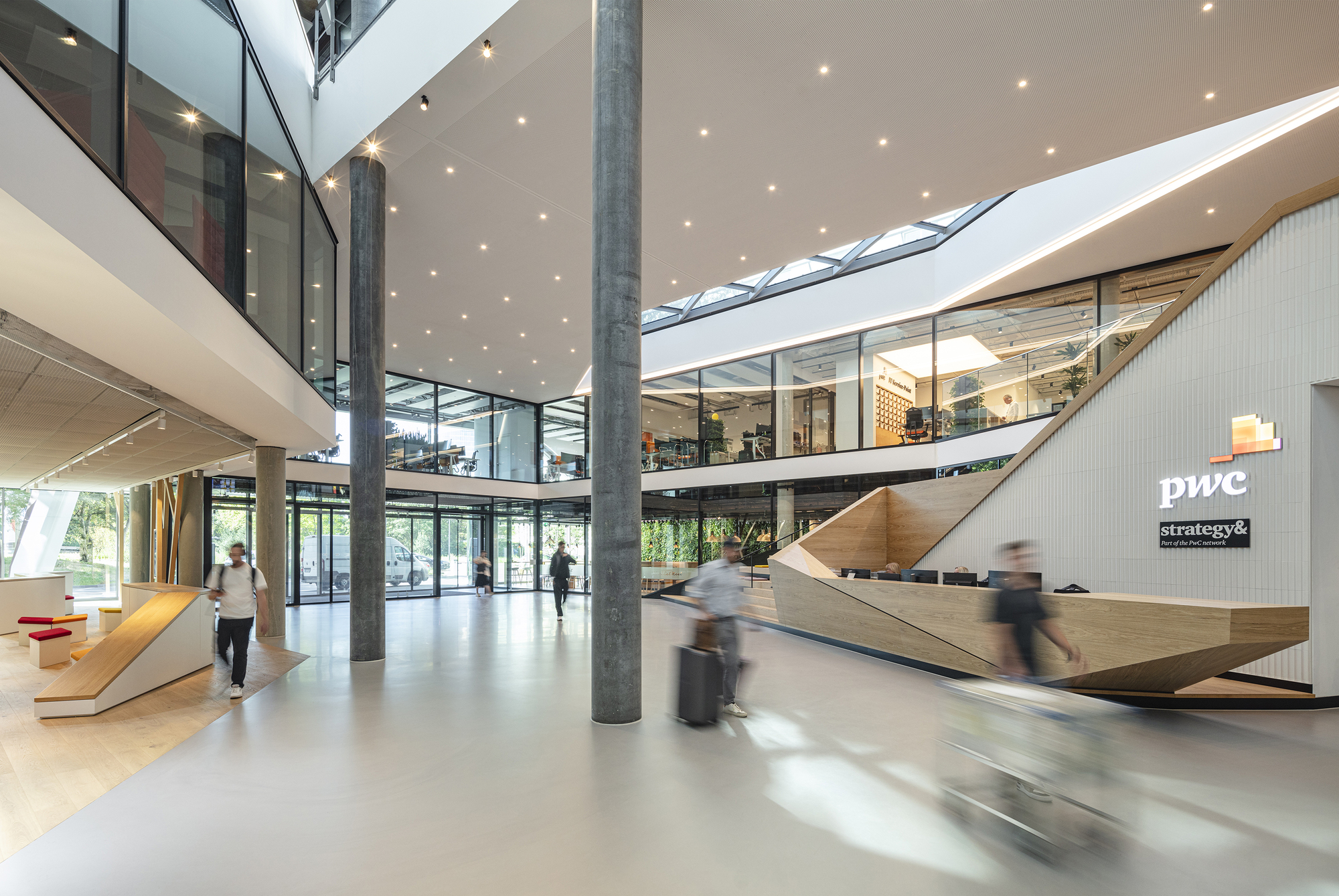 Gallery of Eclipse Campus / UNStudio + HPP Architects - 9