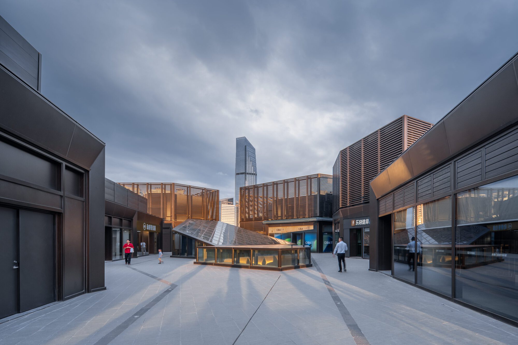 Gallery of City Within the City Commercial Building / gmp Architects - 16