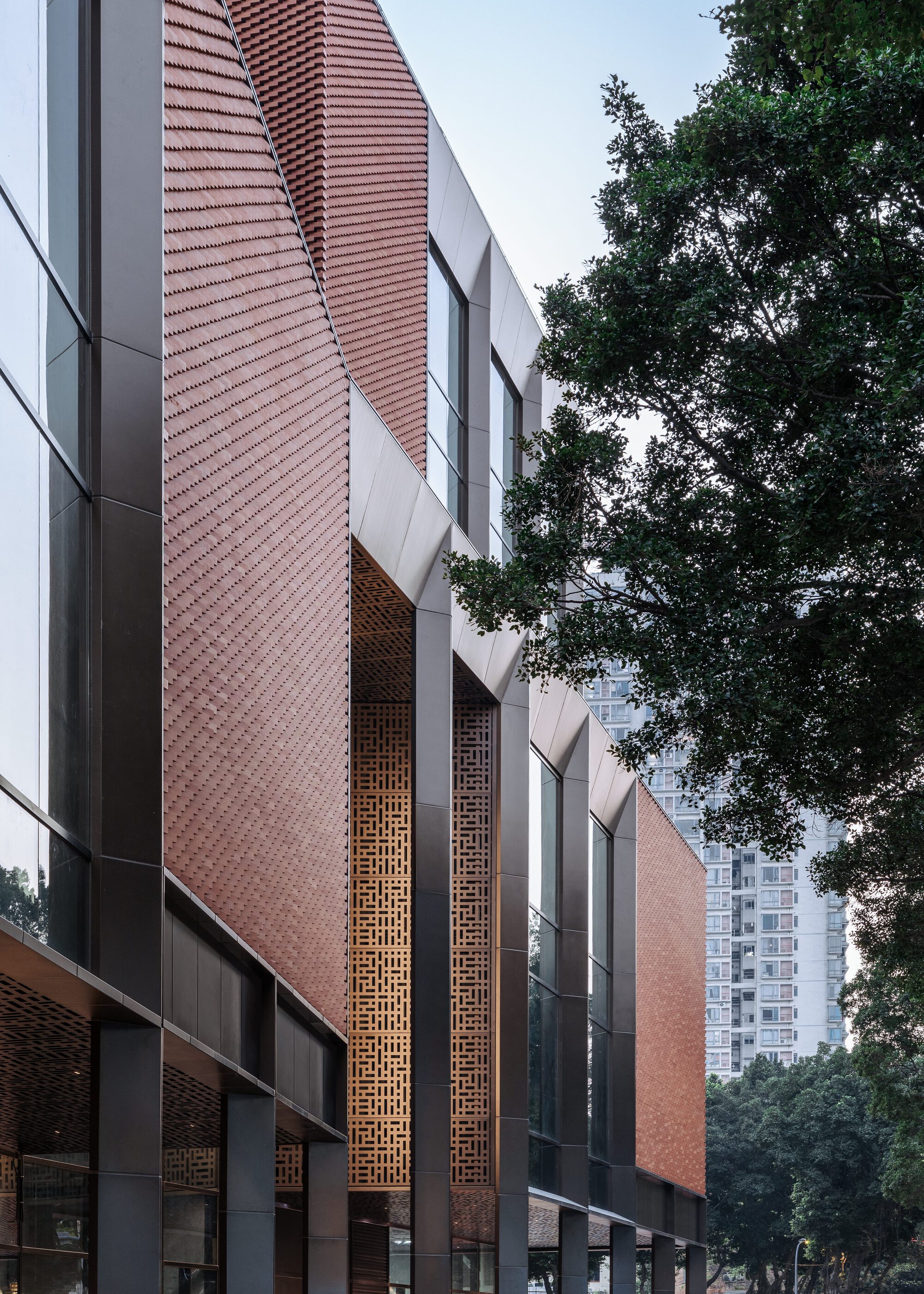 Gallery of City Within the City Commercial Building / gmp Architects - 8