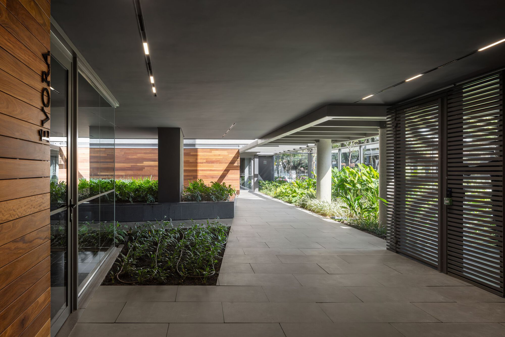 Galeria de Edifício Varanda Cidade Jardim / aflalo/gasperini arquitetos ...