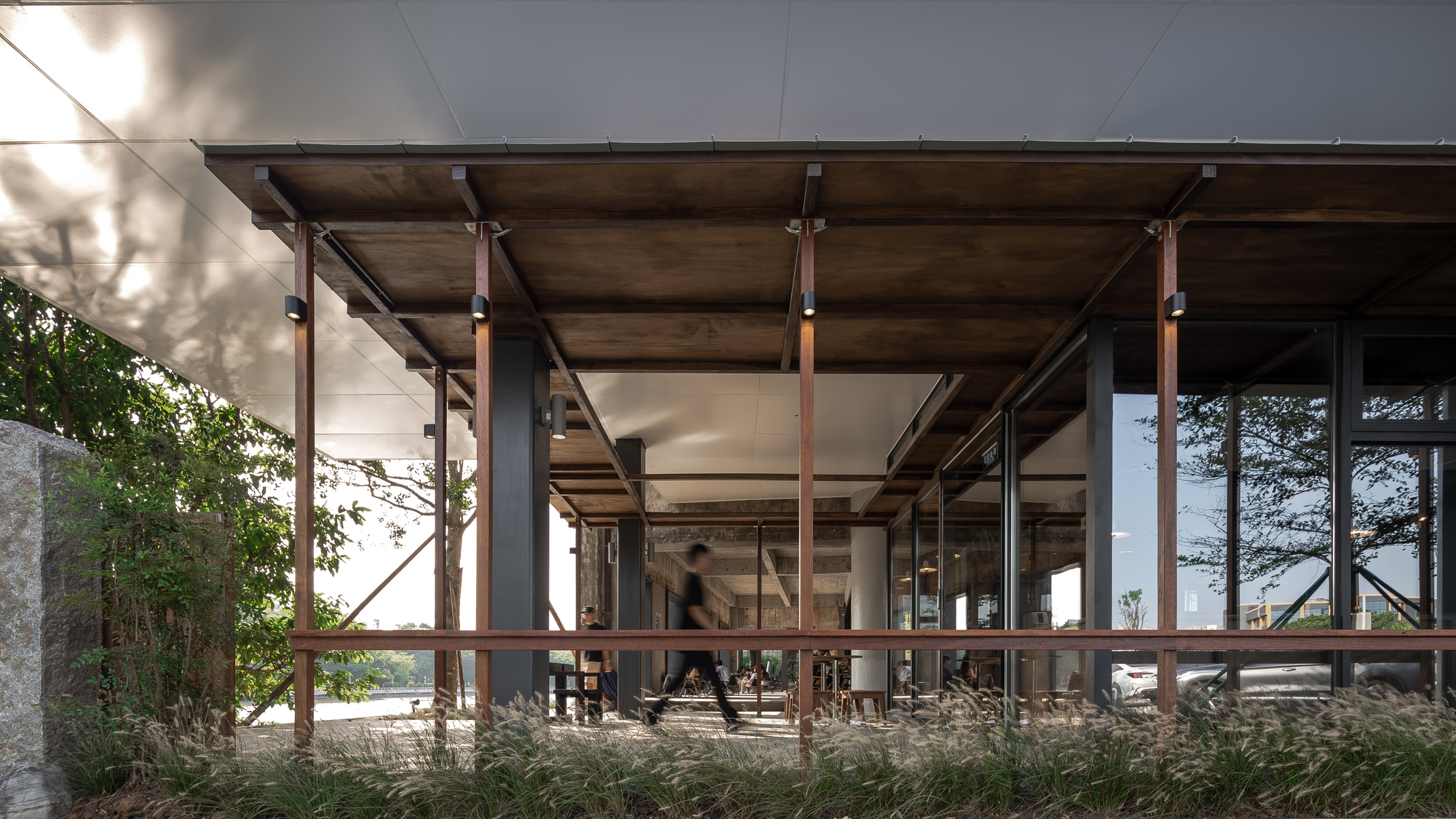 Gallery of Wooden Pavilion by the River- FEI PATISSERIE / NEME Studio ...