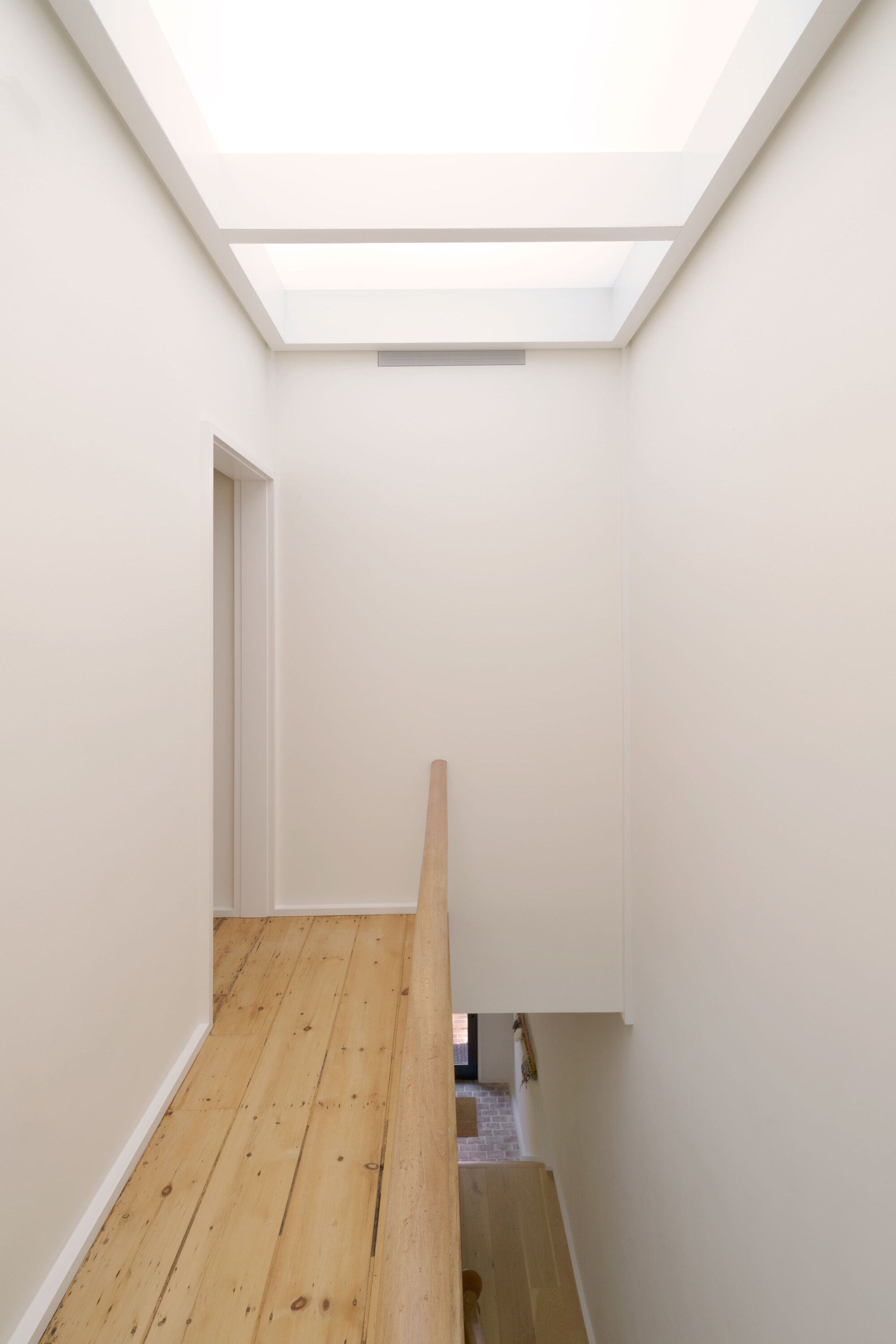 Gallery of Stick House, Brick Garden / Abruzzo Bodziak Architects - 29