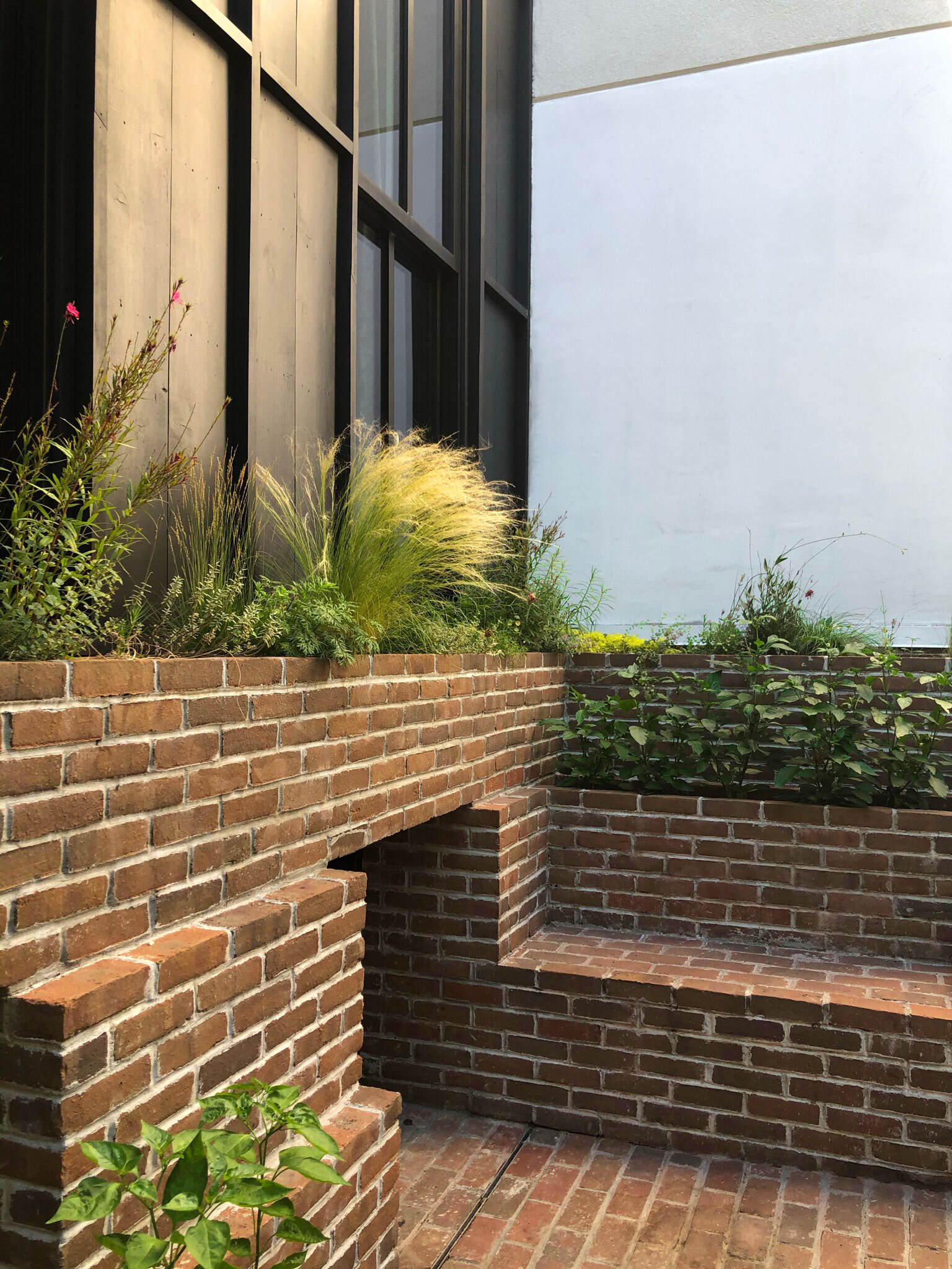 Gallery of Stick House, Brick Garden / Abruzzo Bodziak Architects - 48