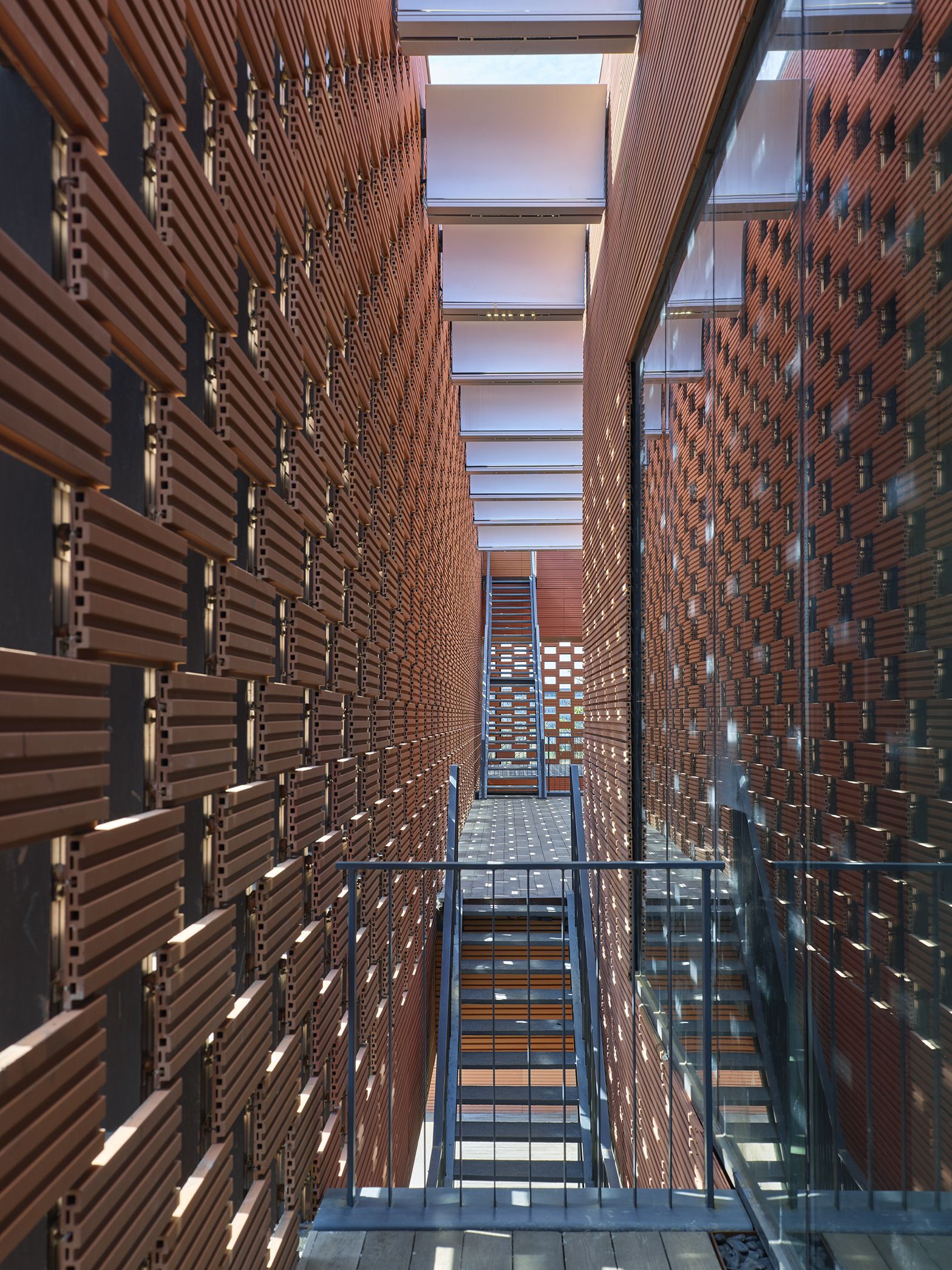 Gallery of RSC (Resort Software Community) Building / THAD SUP Atelier - 25