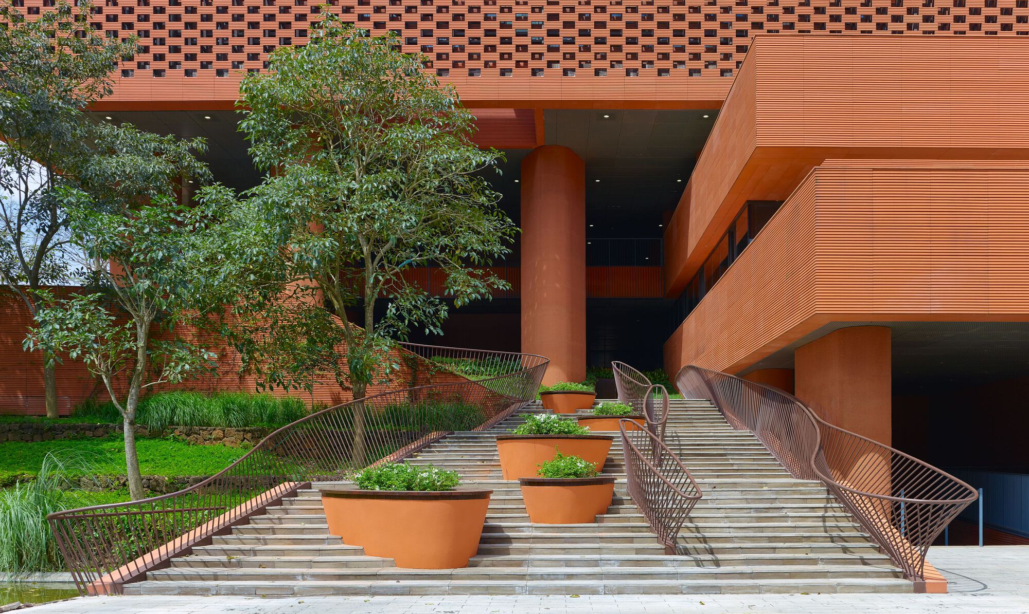 Gallery of RSC (Resort Software Community) Building / THAD SUP Atelier - 17