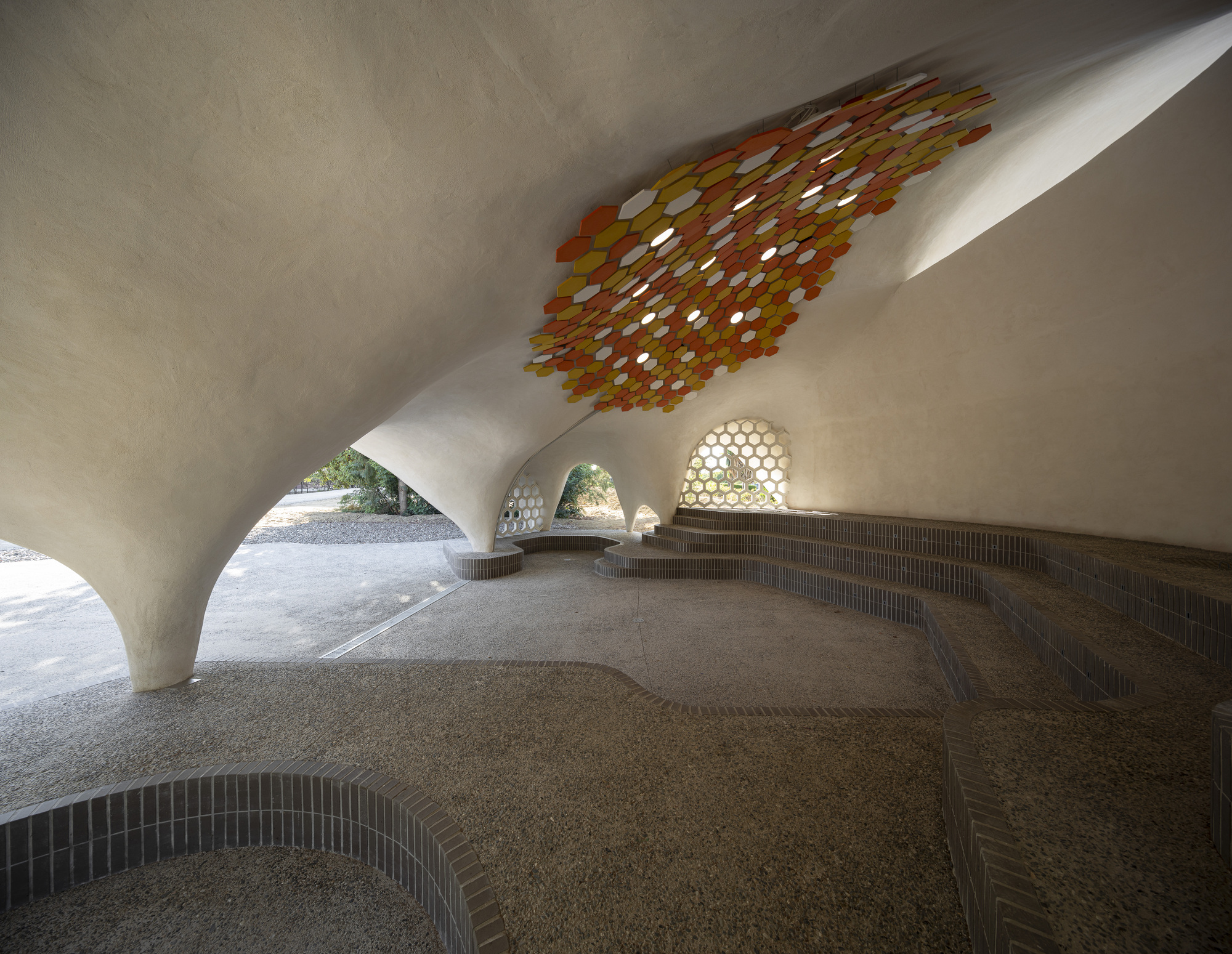 Gallery of Pavilion E4. Efficient Outdoor Educational Space / Juan ...