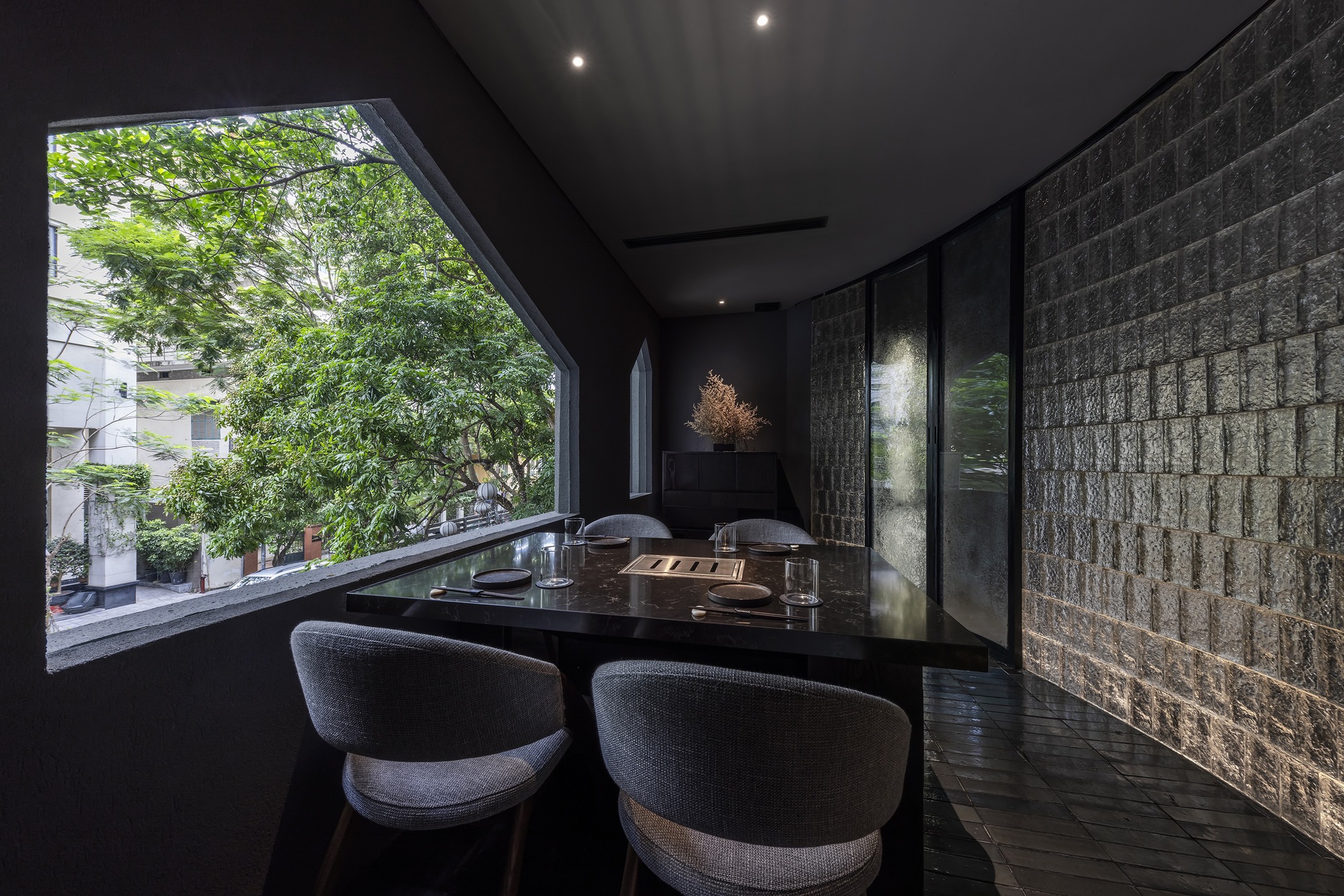 Gallery of Crystal Restaurant / NH Village Architects - 3