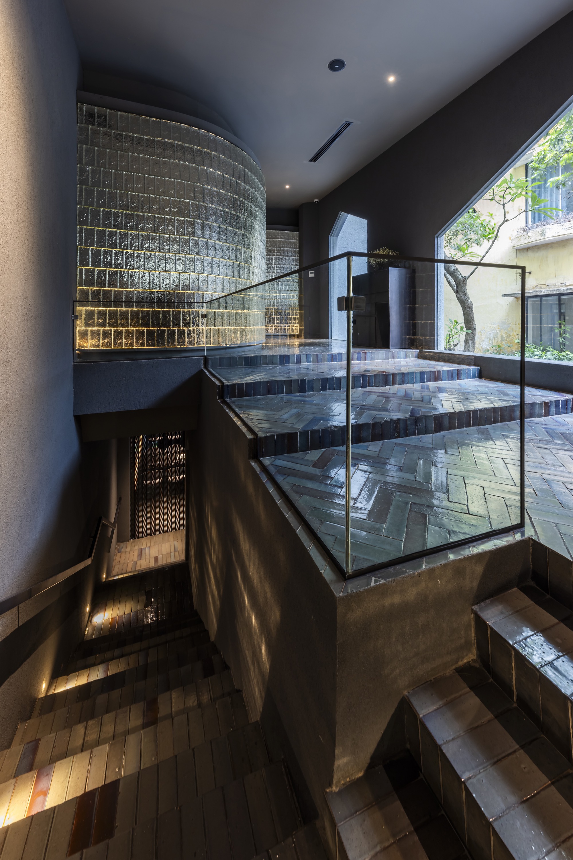 Gallery of Crystal Restaurant / NH Village Architects - 13