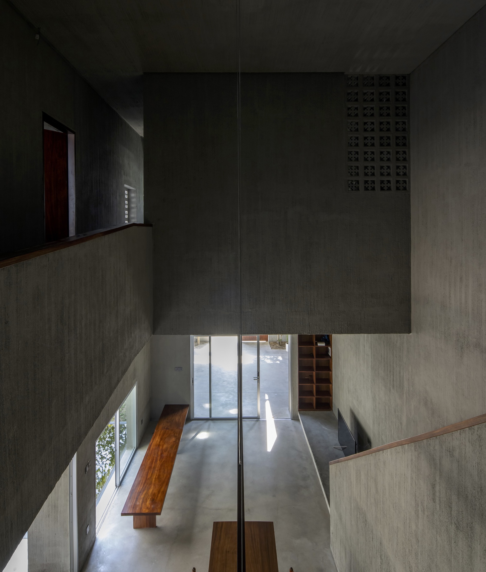 Gallery of Nhà Hương House / H-H Studio - 9