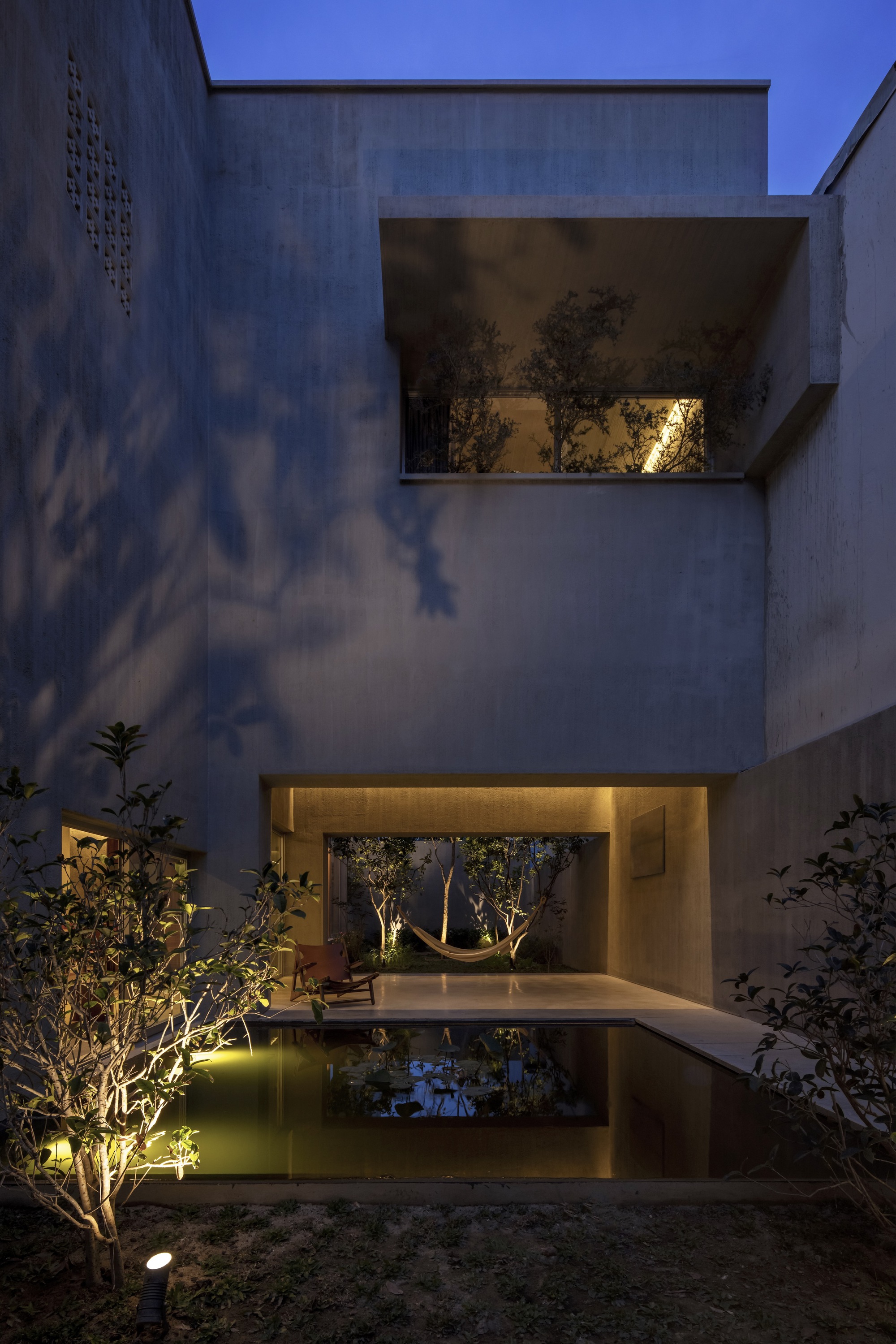 Gallery of Nhà Hương House / H-H Studio - 23