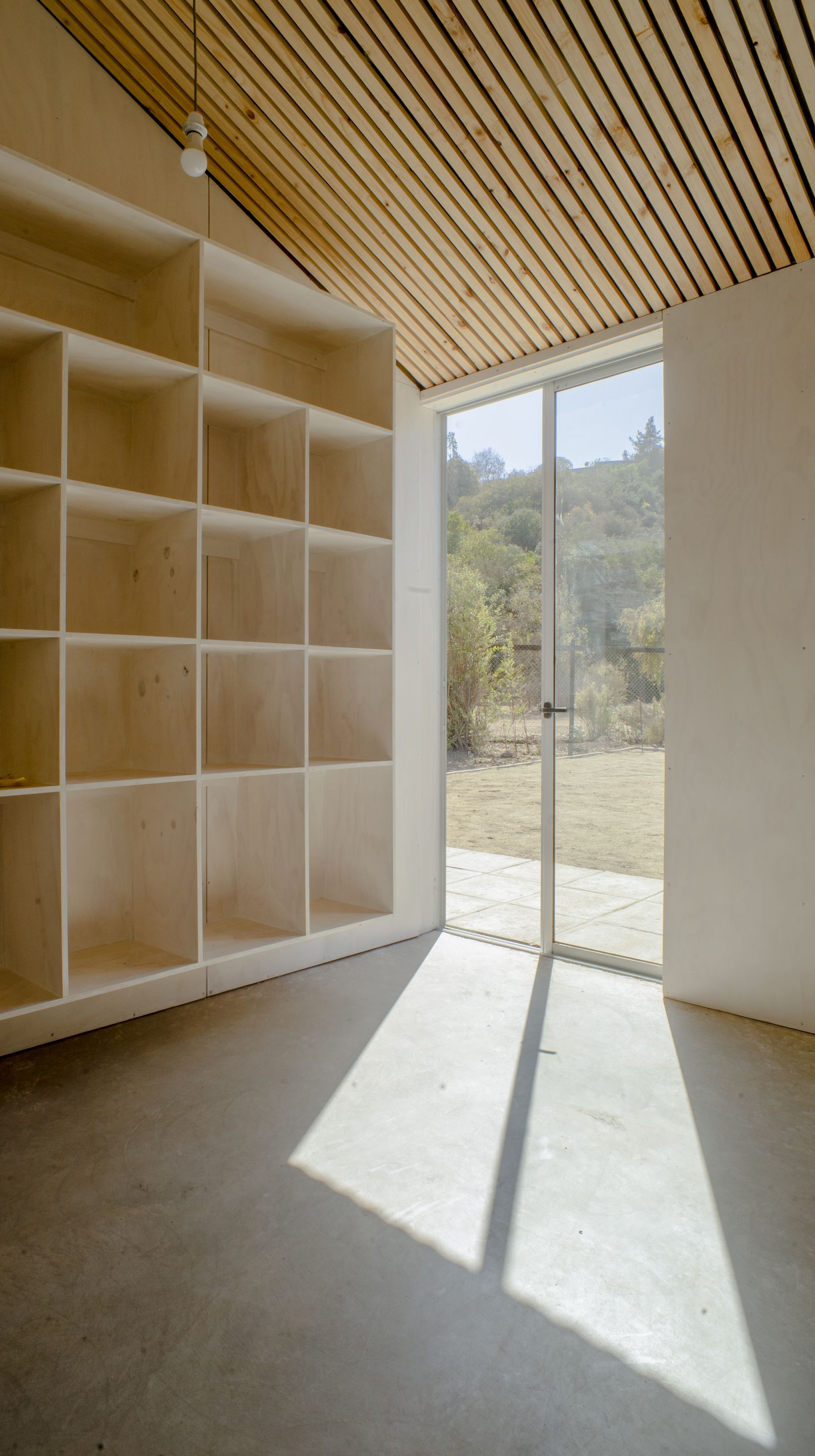 Gallery of La Laguna House / Fantuzzi + Rodillo Arquitectos - 9