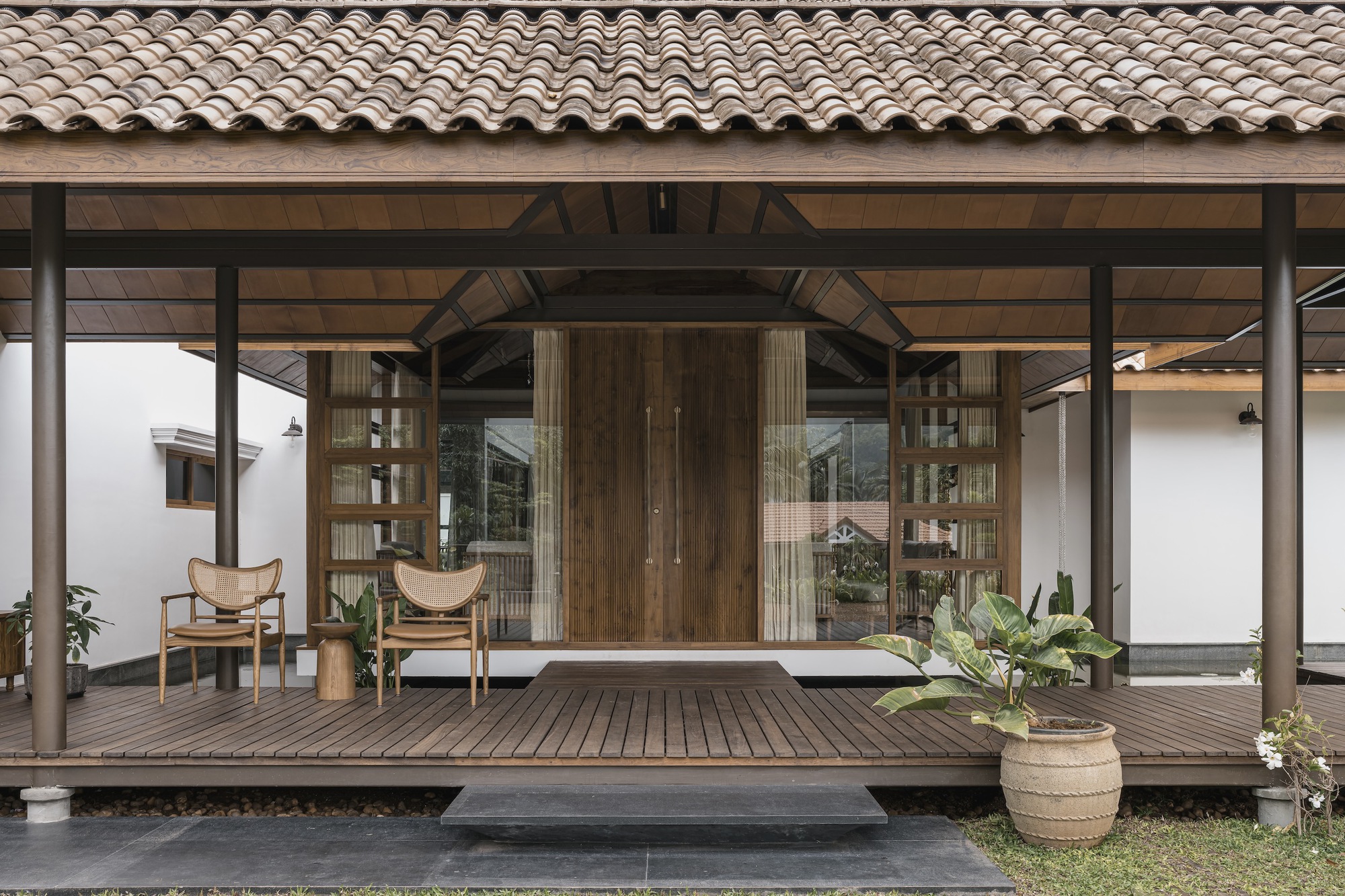 Gallery of Lilly House / Aslam Sham Architects - 20