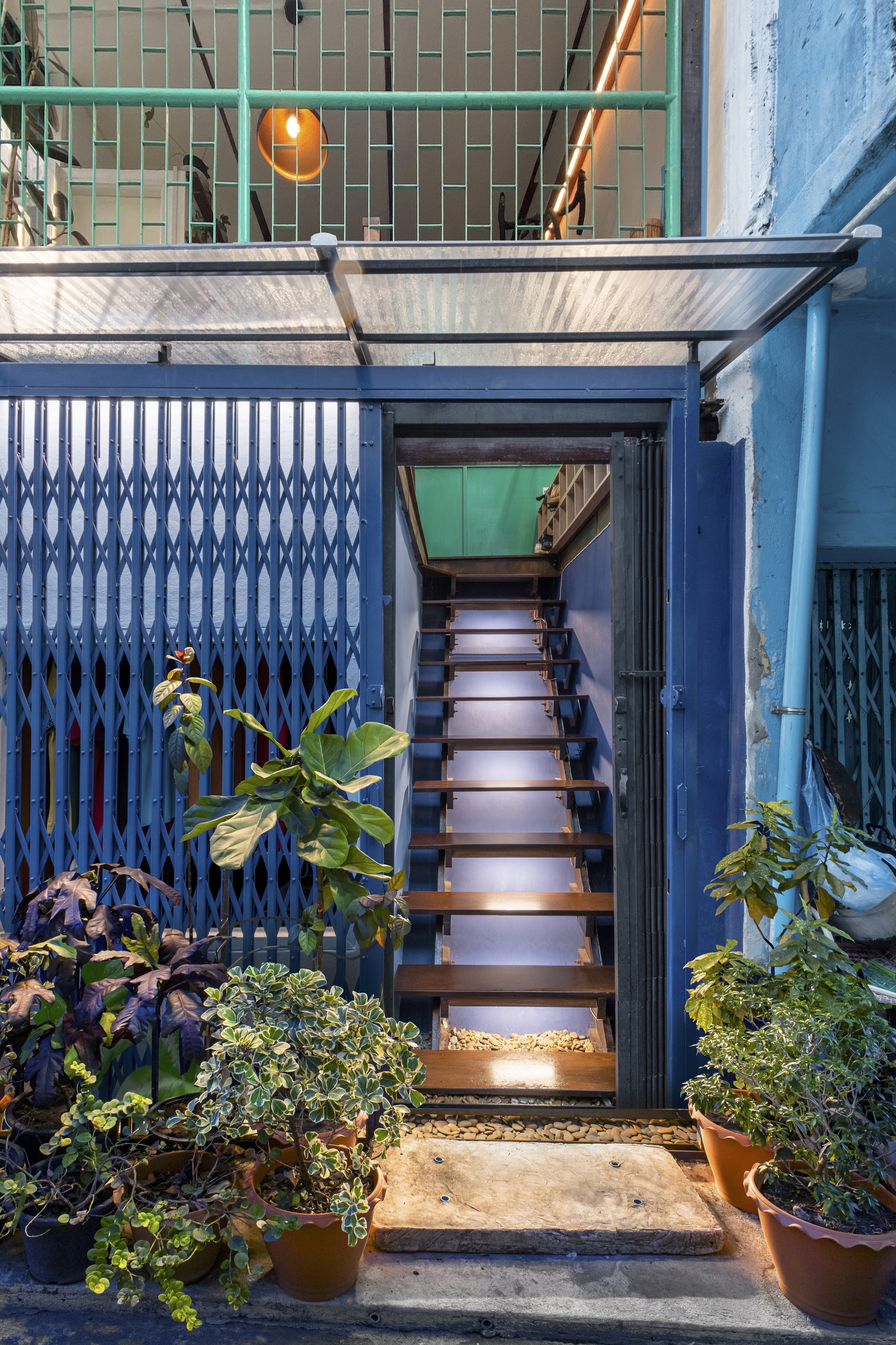 Gallery of Khlongsan Studio Office / Everyday Architects & Design Studio - 2