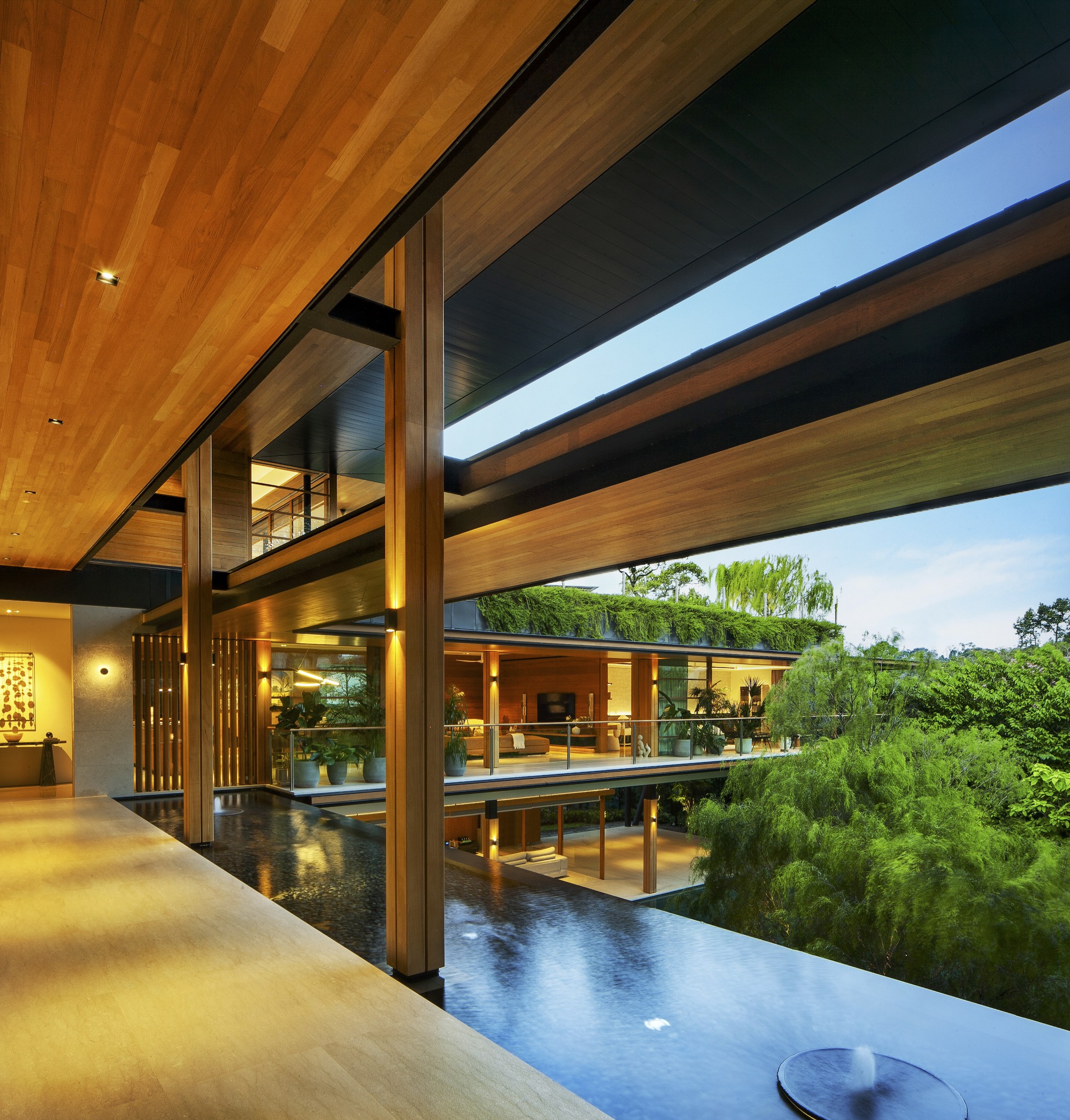 Gallery of Rain Tree House / Guz Architects - 4