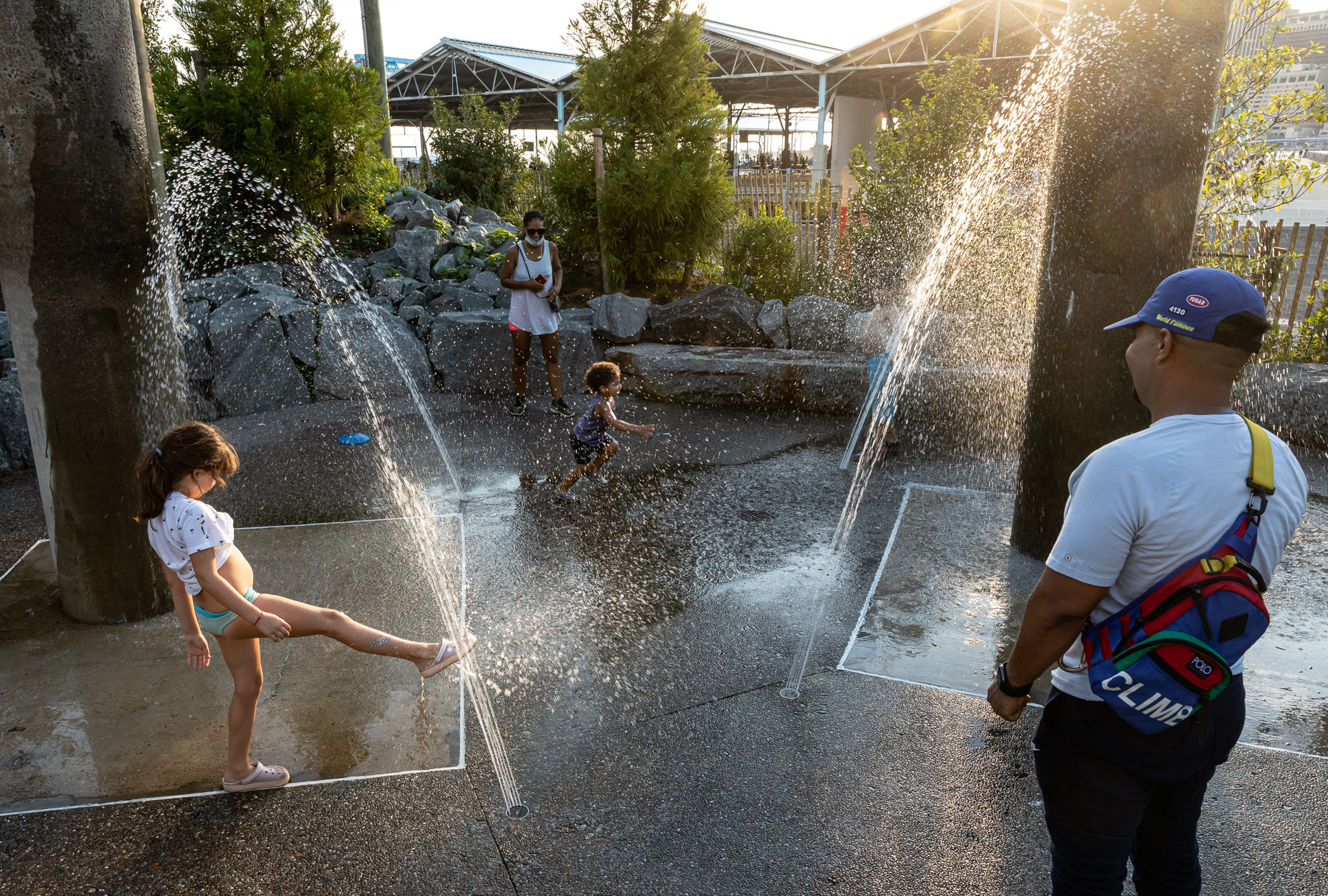 Gallery of Reclaiming Waterfronts: Turning Barren Shipping Ports Into ...
