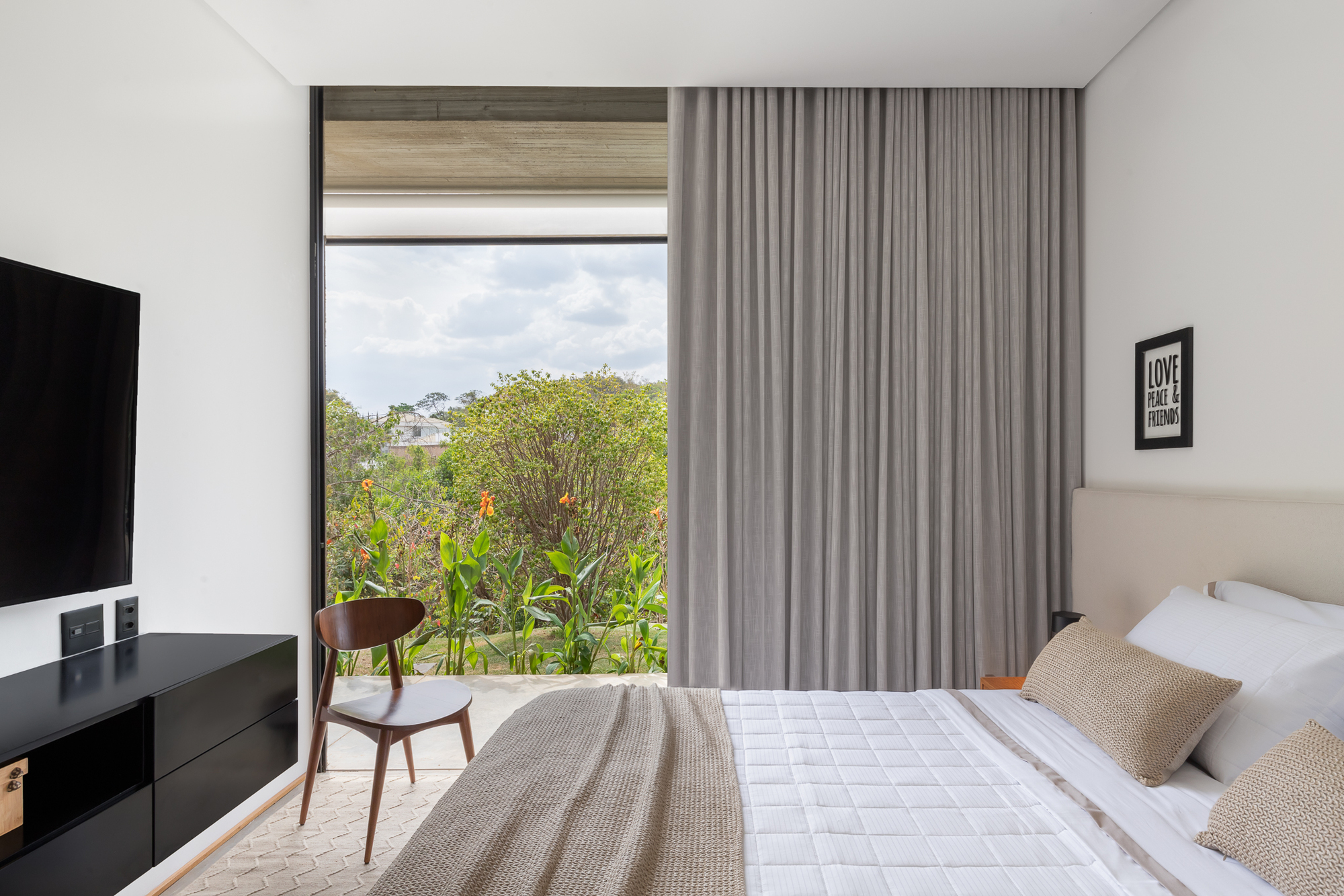 Gallery of Paineiras House / Studio Bruno Porto - 14