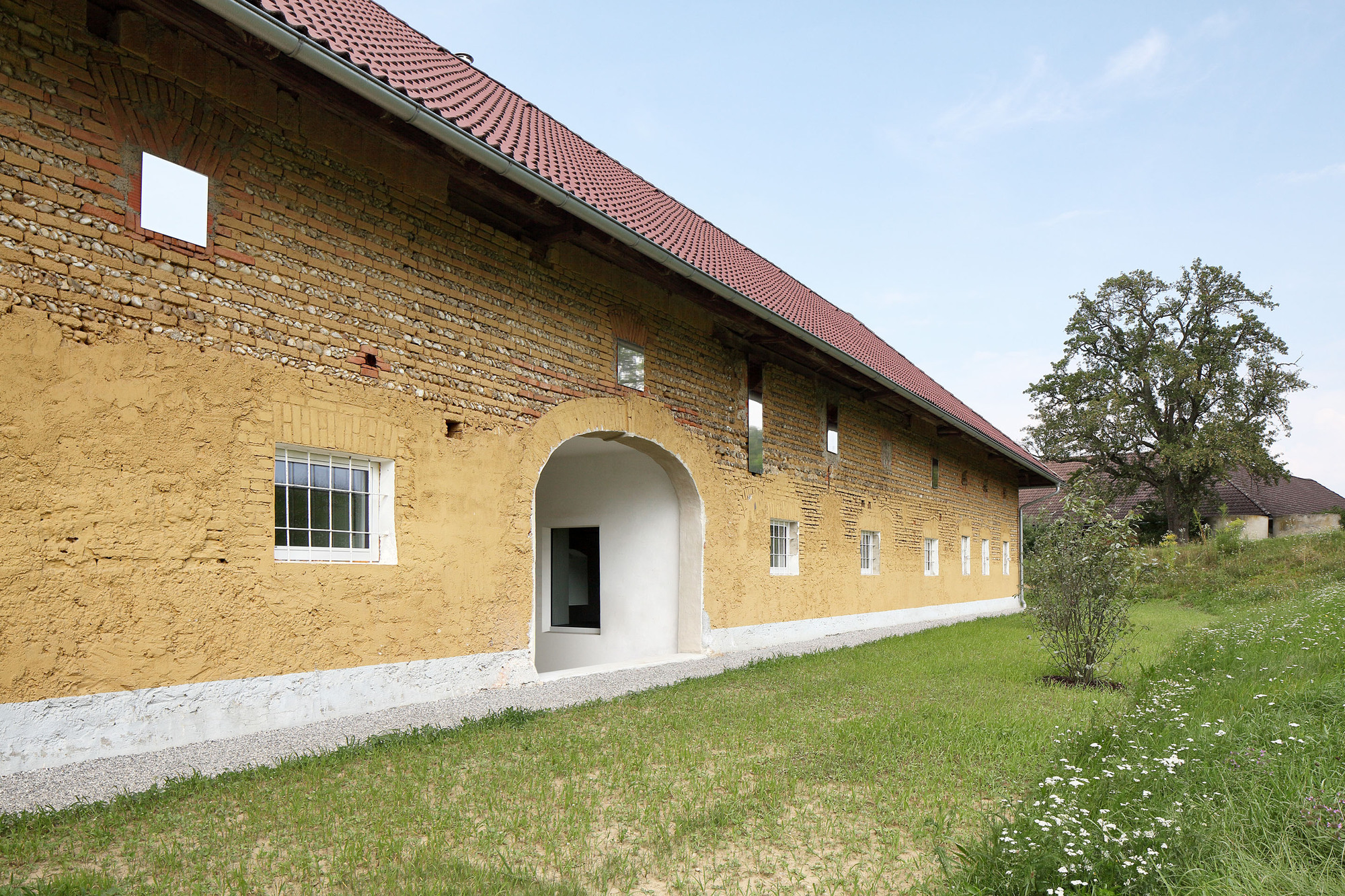 Gallery of Hof B House / Moser und Hager Architekten - 11