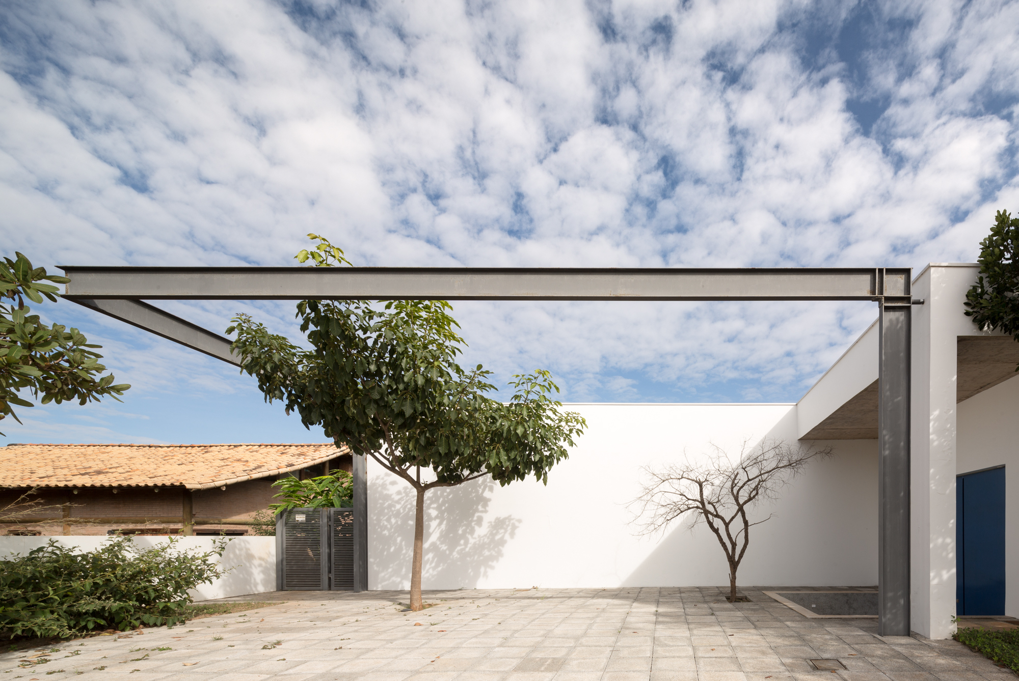 Galería de Residencia M&J / Atelier Paralelo - 13