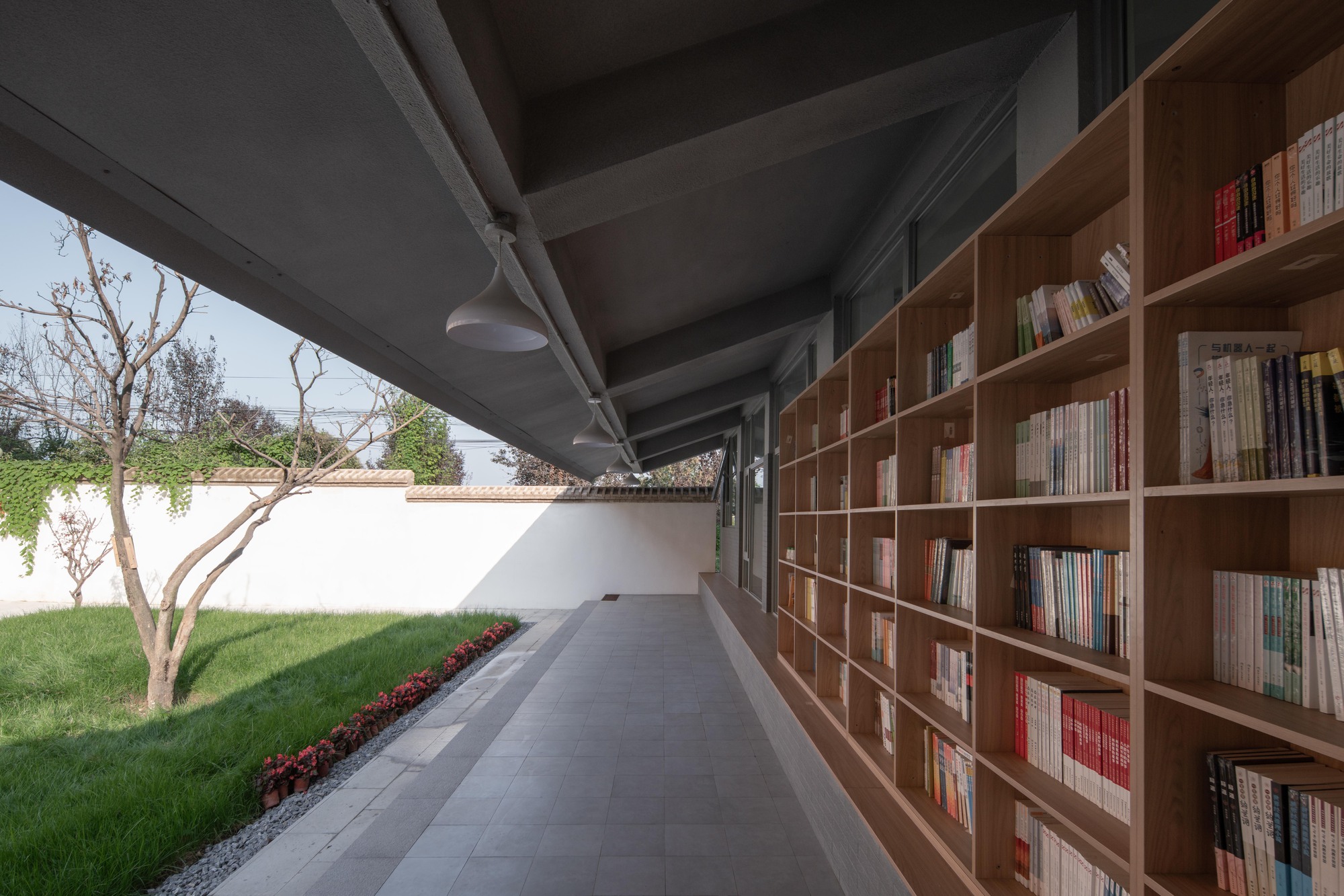 Gallery of Qinfeng Library / Wall Architects of XAUAT - 26