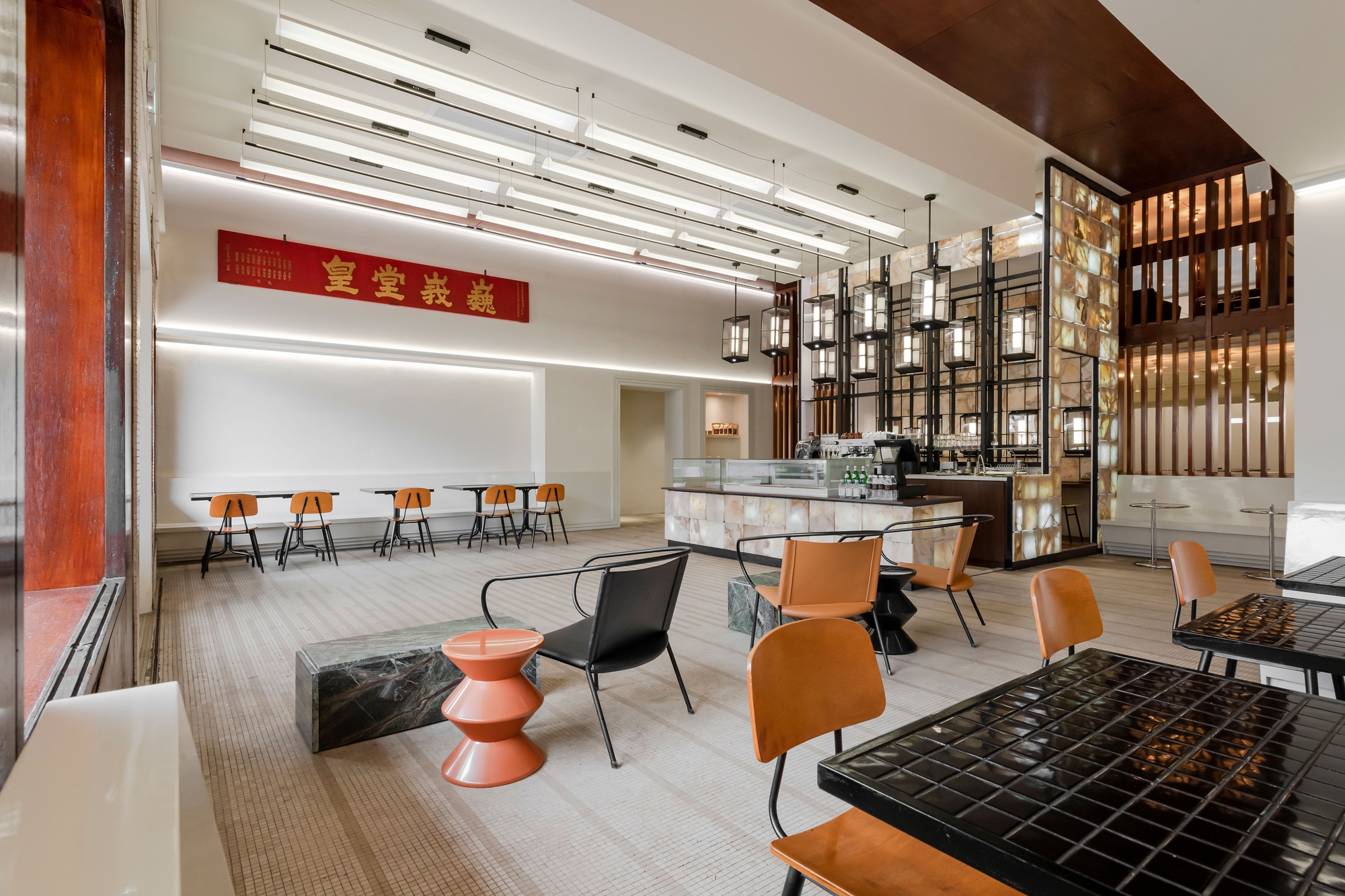 Gallery of Ms. Elliot at Hock Bee Restaurant and Café / JUJURWORK - 3