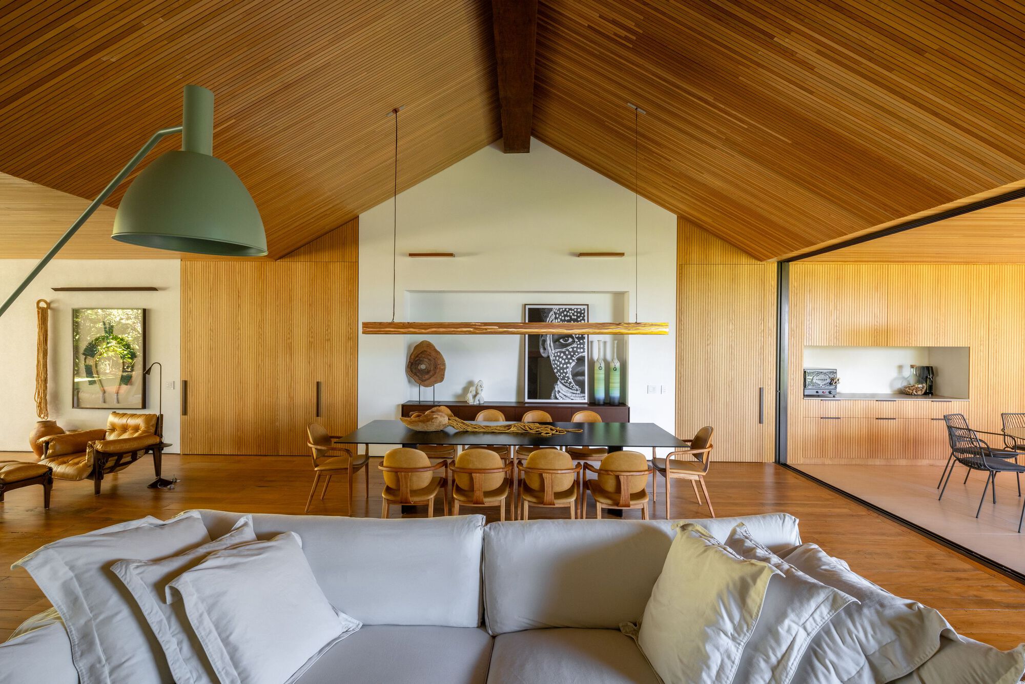 Gallery of House in Itu / Galeria Arquitetos + Terra Capobianco - 17