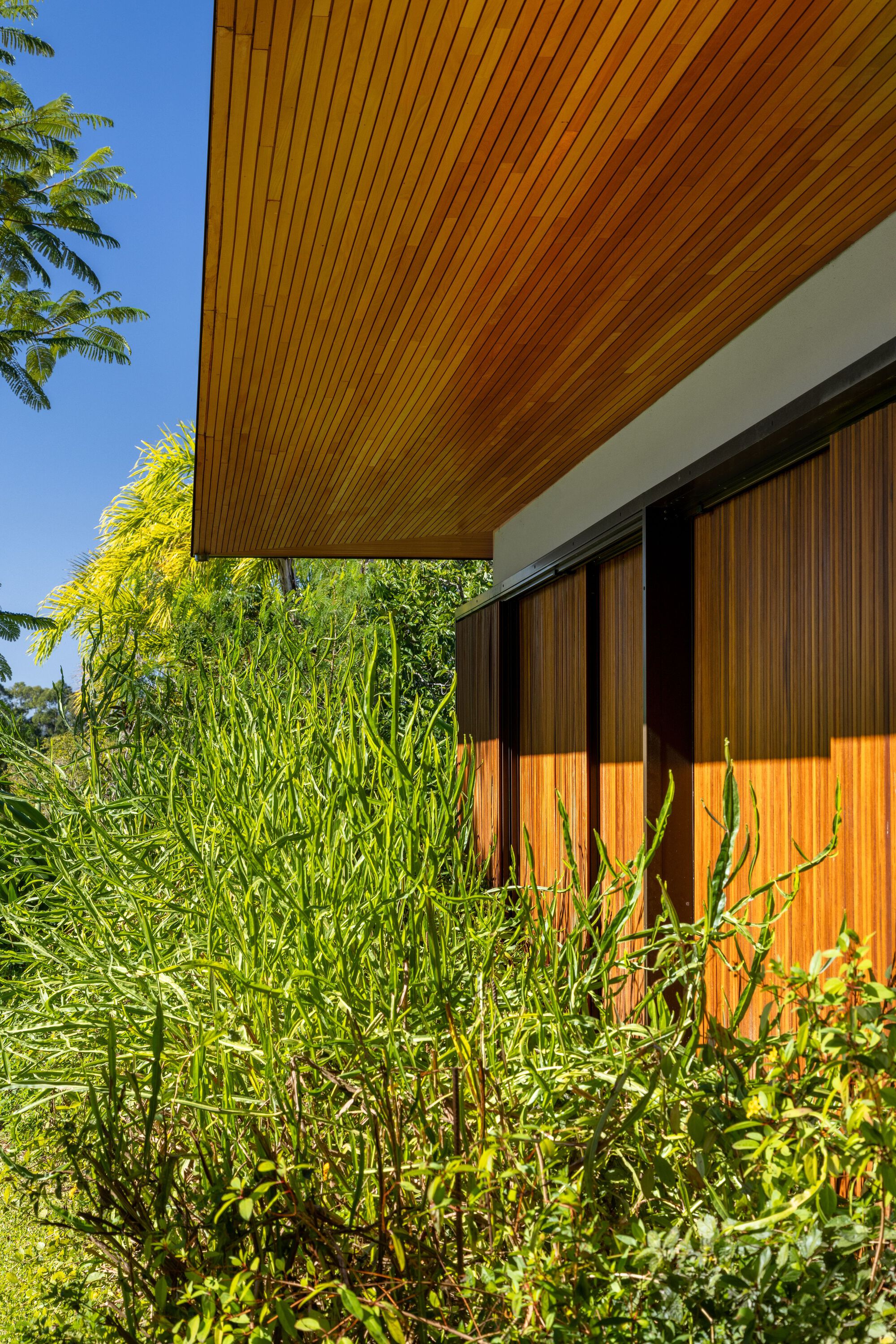 Gallery of House in Itu / Galeria Arquitetos + Terra Capobianco - 15