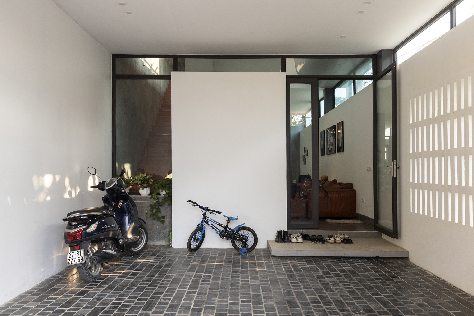 Gallery of Dong Thu House / HIEN Architects - 3