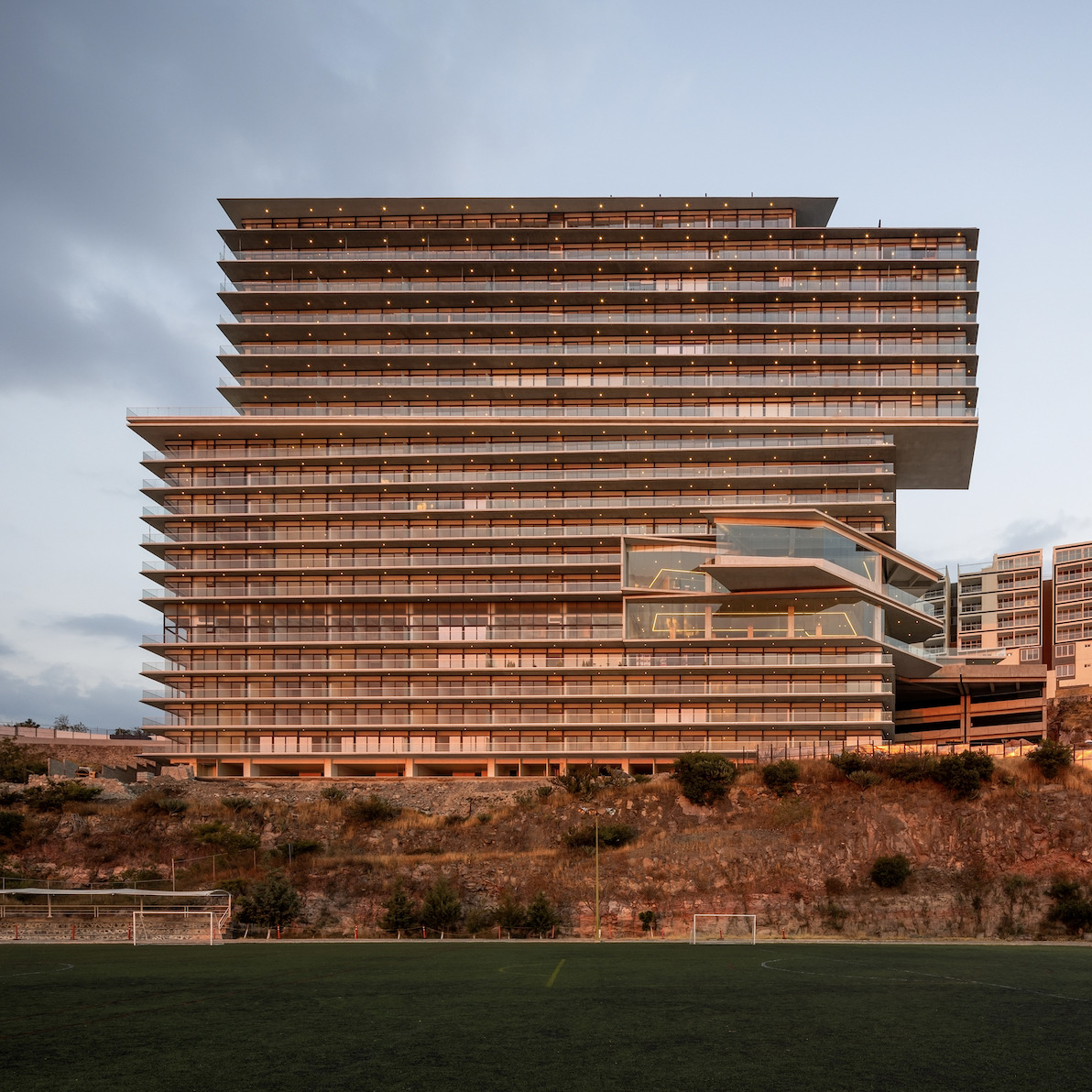 Gallery of Amirá Building / Archetonic - 12