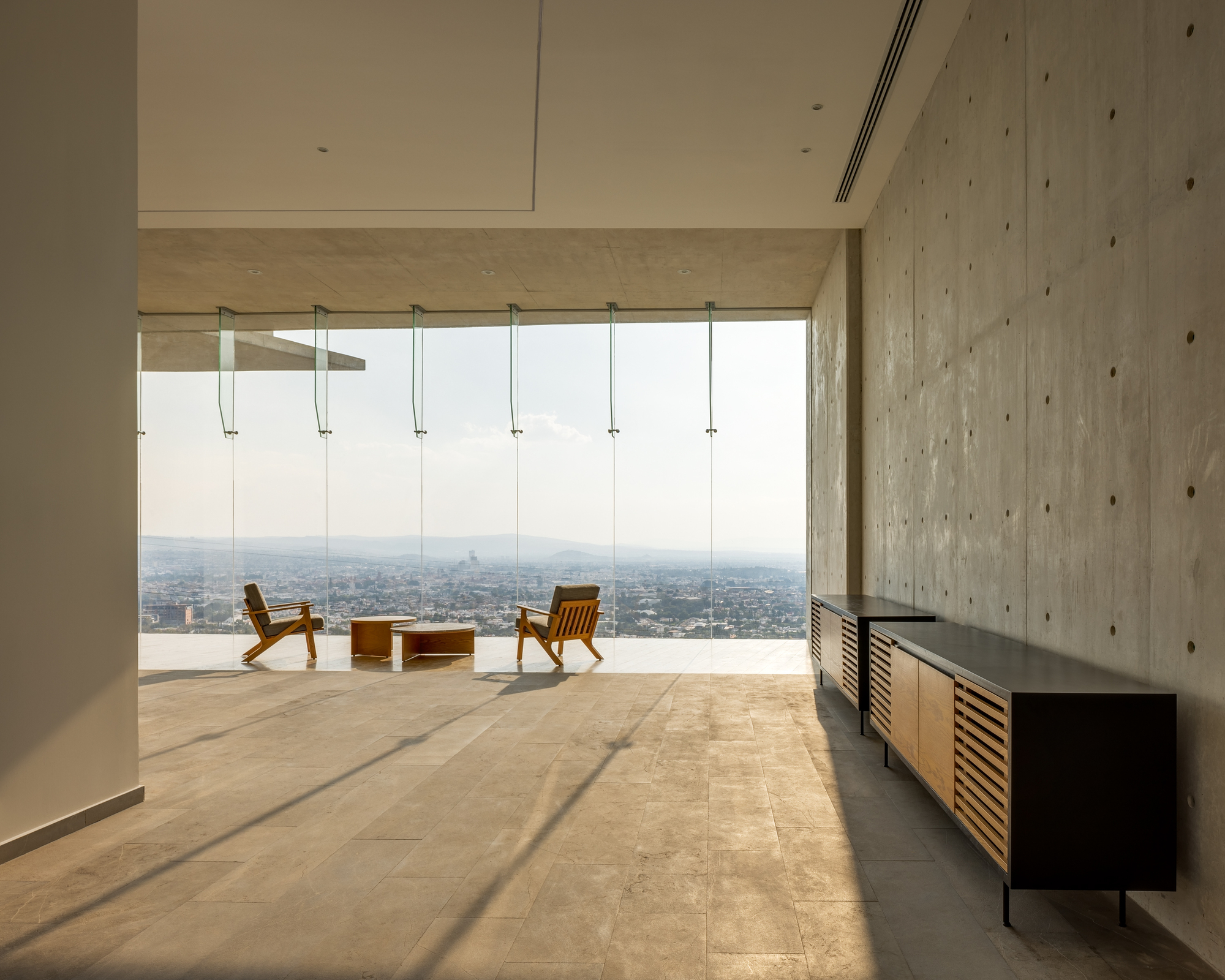 Gallery of Amirá Building / Archetonic - 18