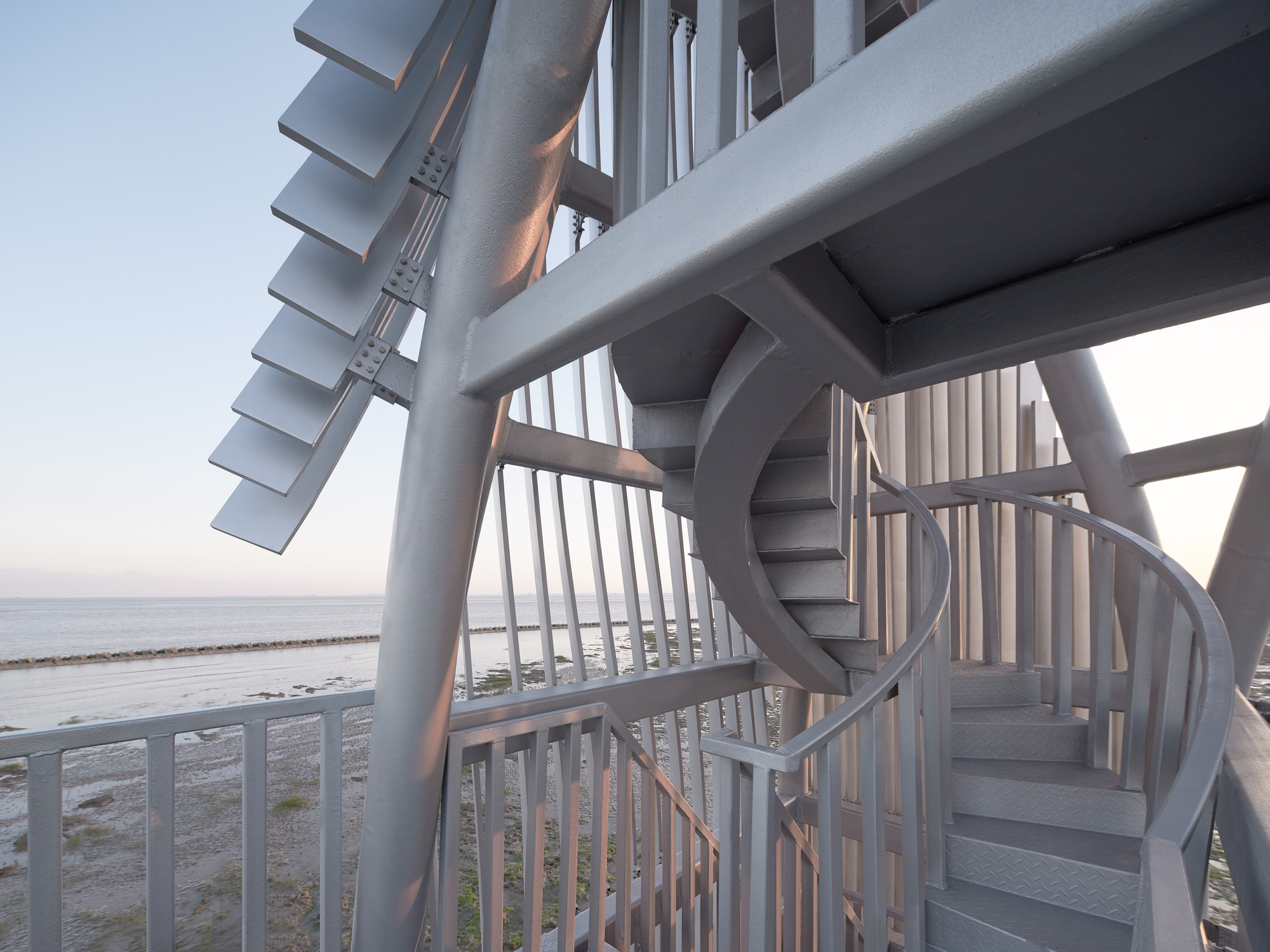 Gallery of Twisting Tower and Spiral Station / HCCH Studio - 15