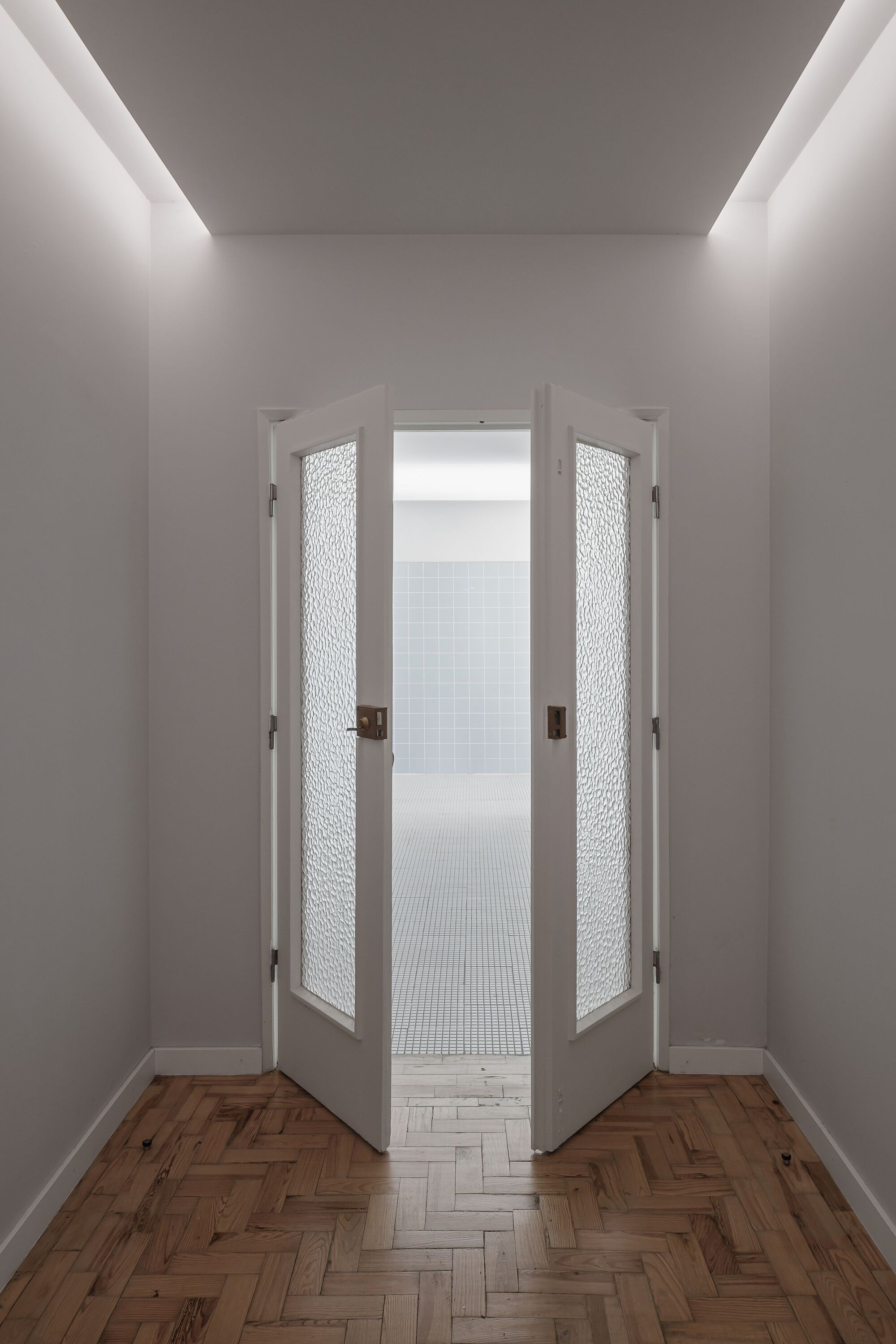 Galeria de Casa do Povo de Alcains / dbA. arquitectura - 10