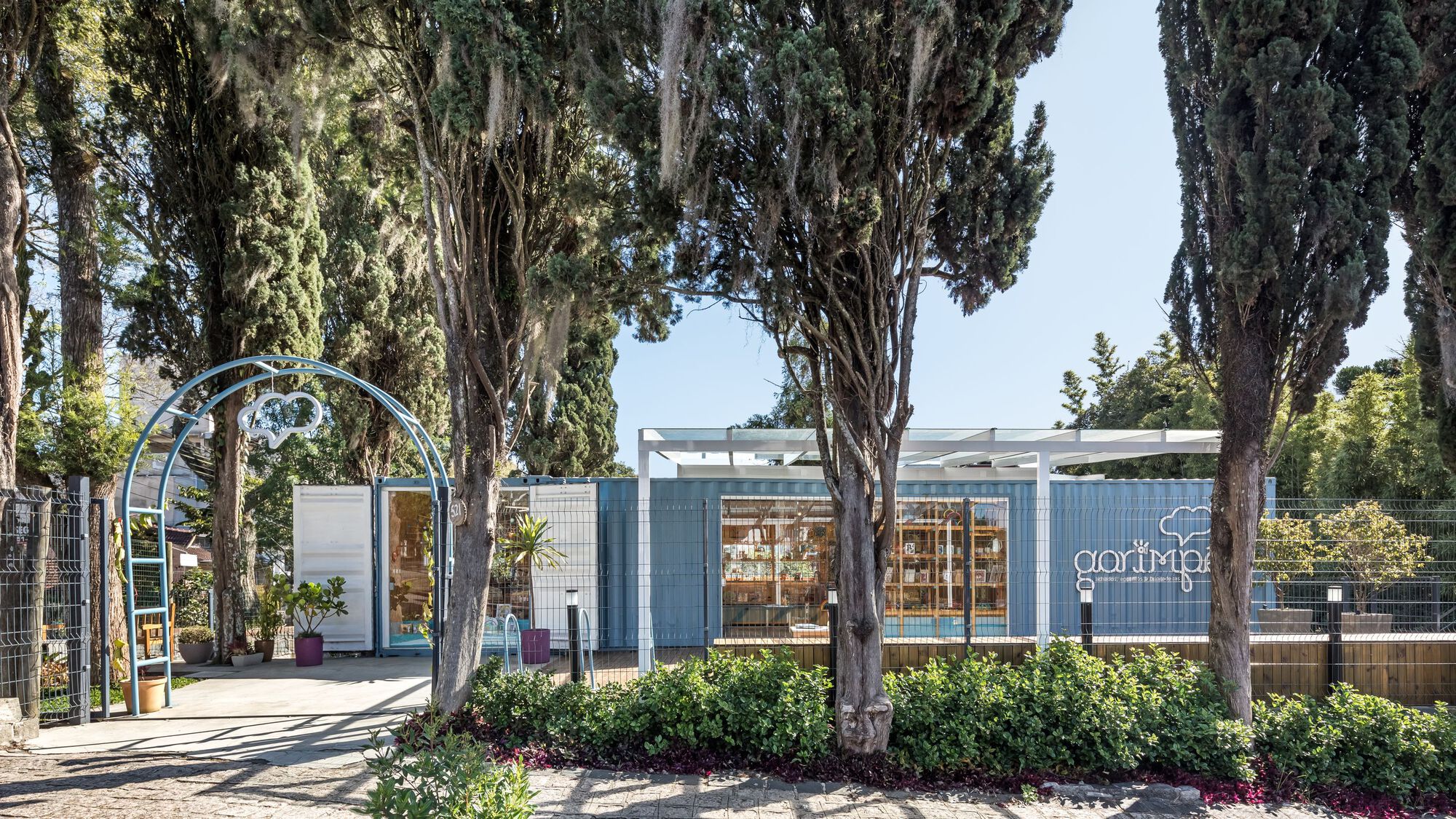 Gallery of Expansão Loja Garimpê / Kenji Okabaiasse + Takah arquitetura ...