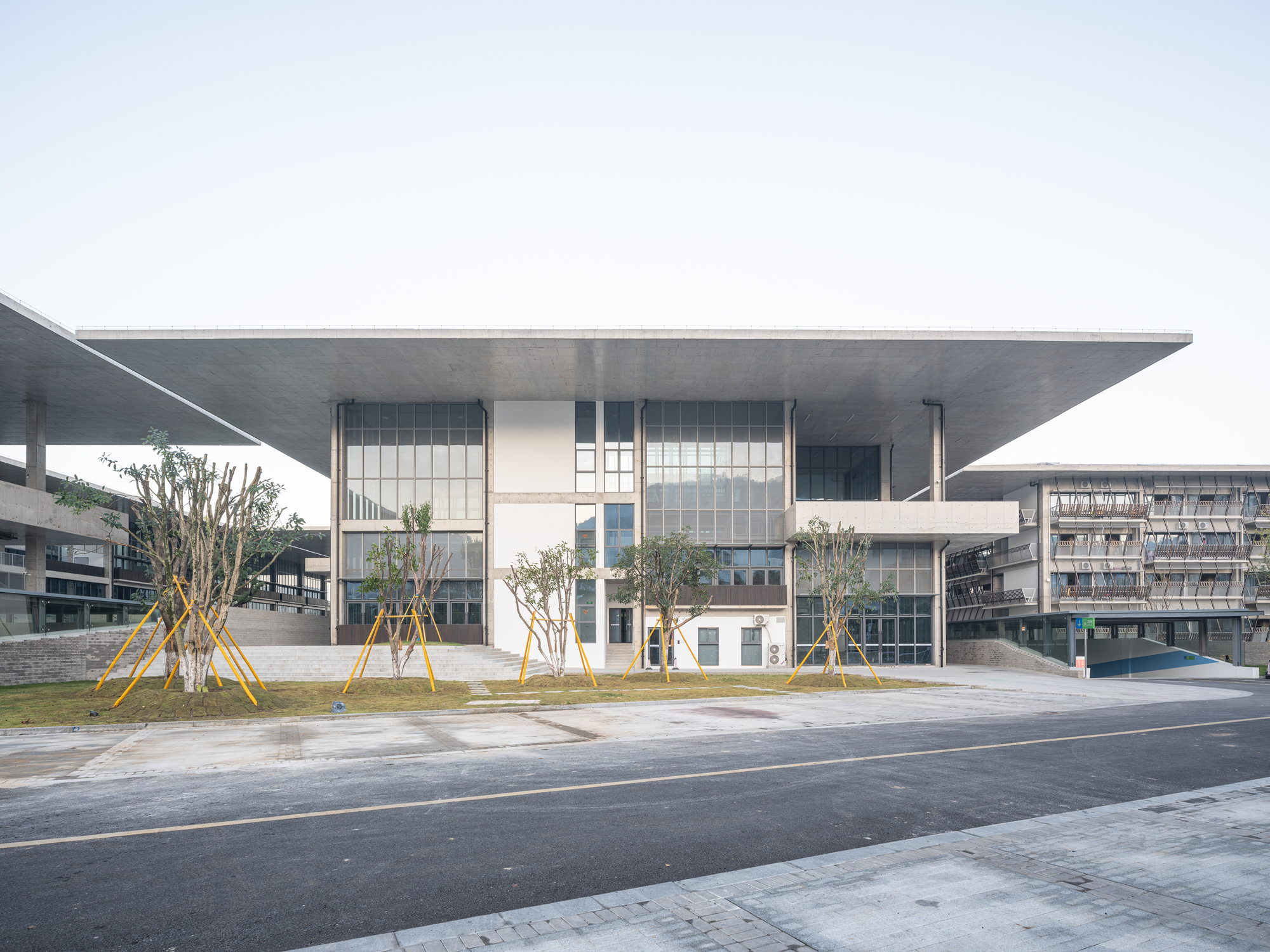 Gallery of Wenzhou Medical University International Exchange Center ...