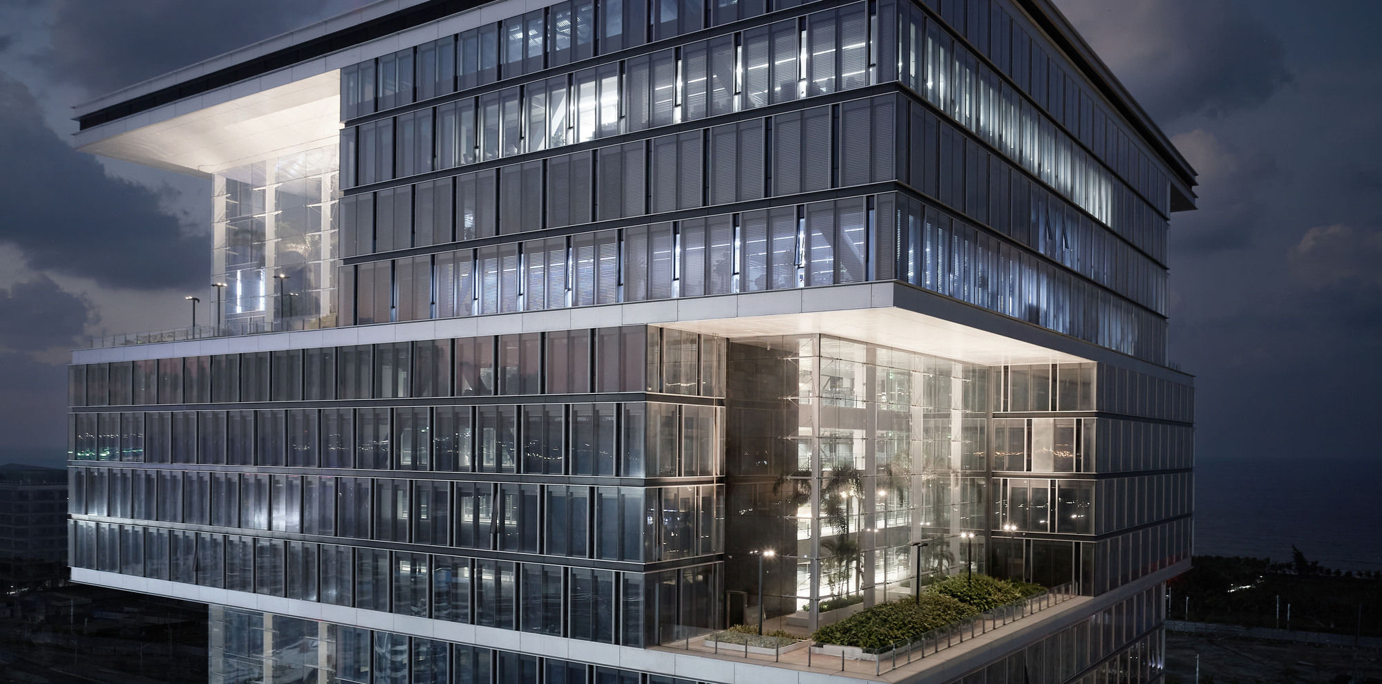 Gallery of Hainan Energy Trading Building / KRIS YAO | ARTECH - 11